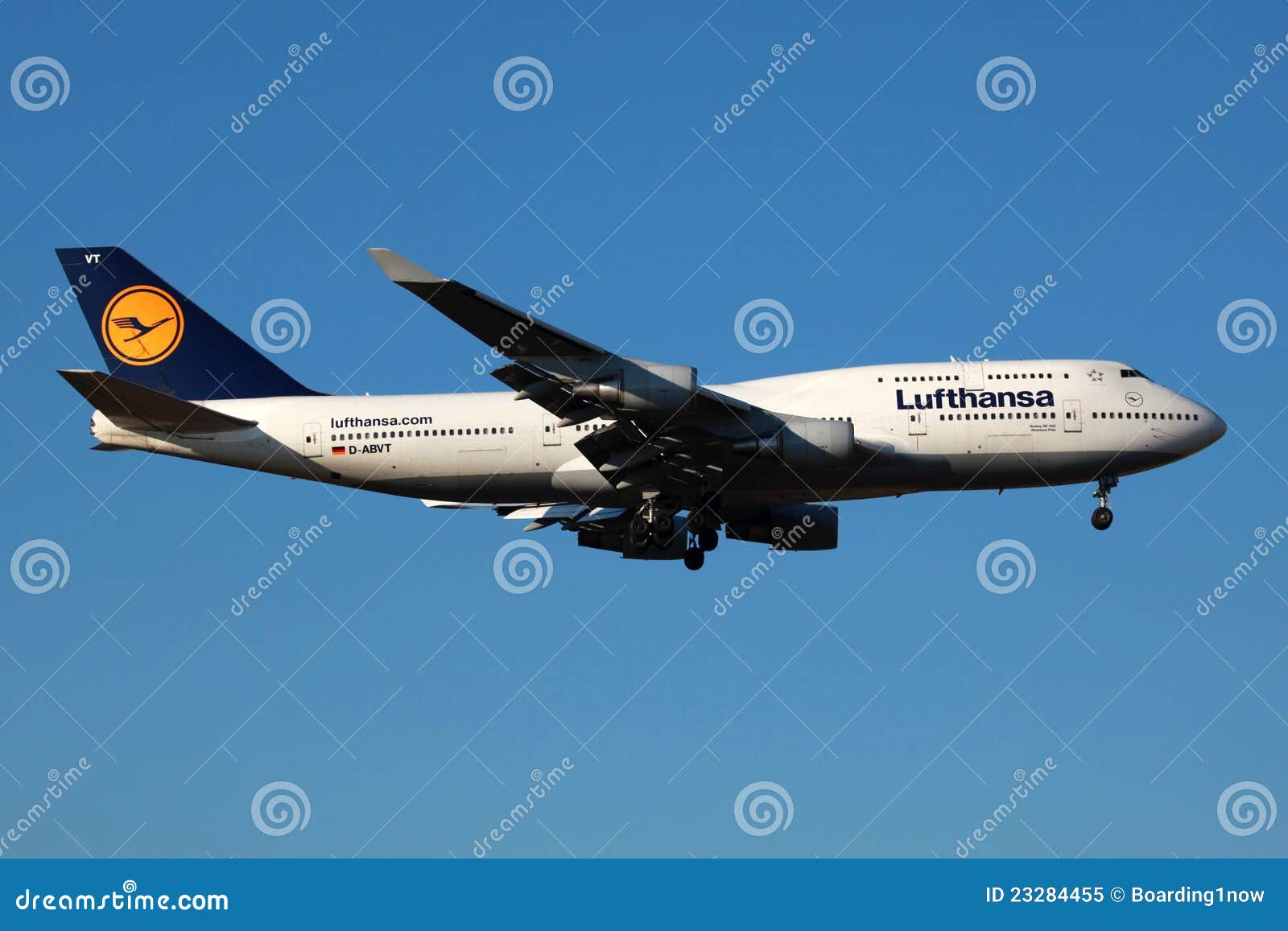 Lufthansa Boeing 747-400 editorial image. Image of flight - 23284455