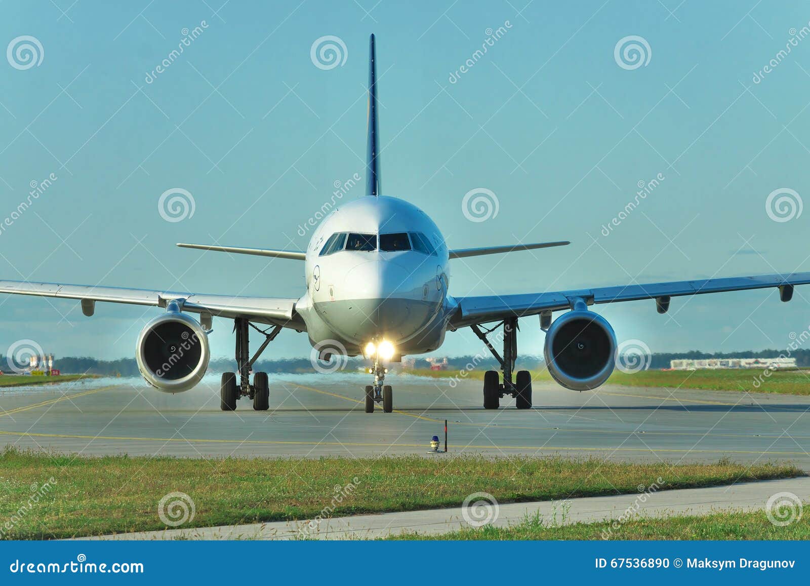 Lufthansa flygbuss A320 redaktionell foto. Bild av flyg - 67536890