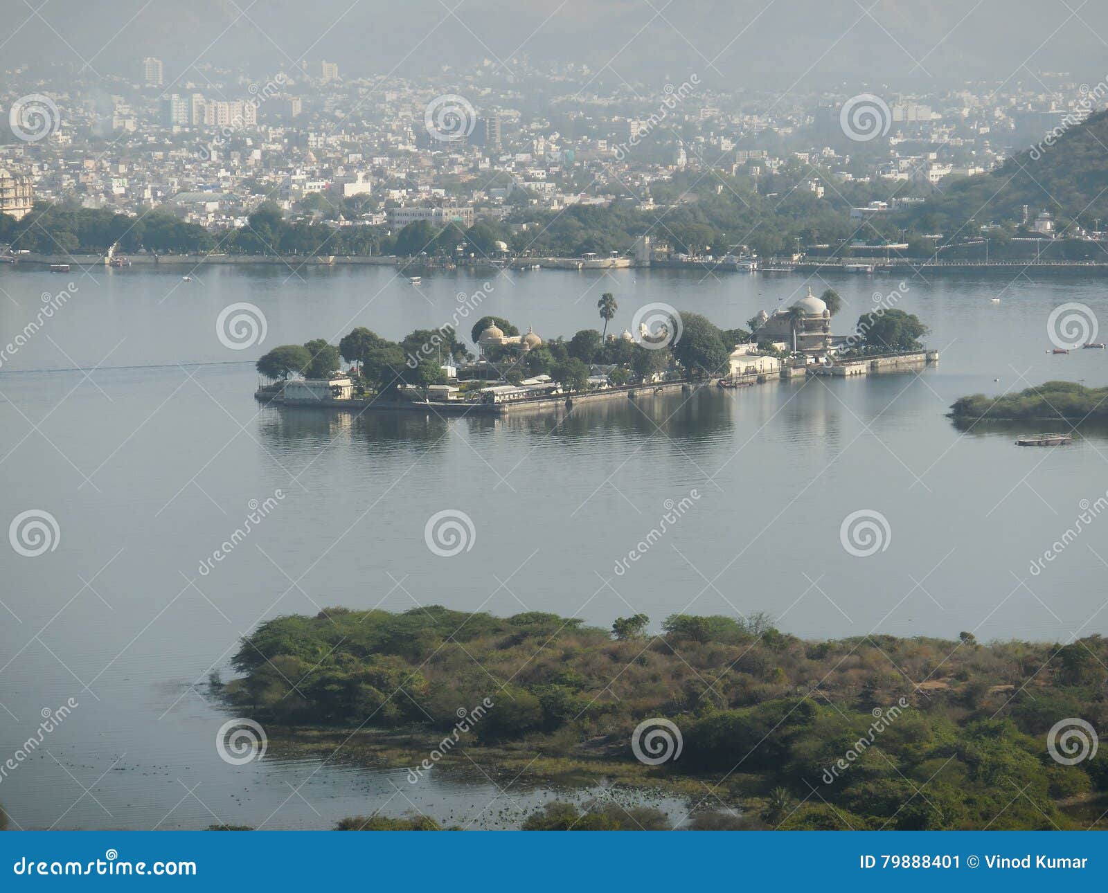 Lugar de la ciudad foto editorial. Imagen de bueno, lugar - 79888401