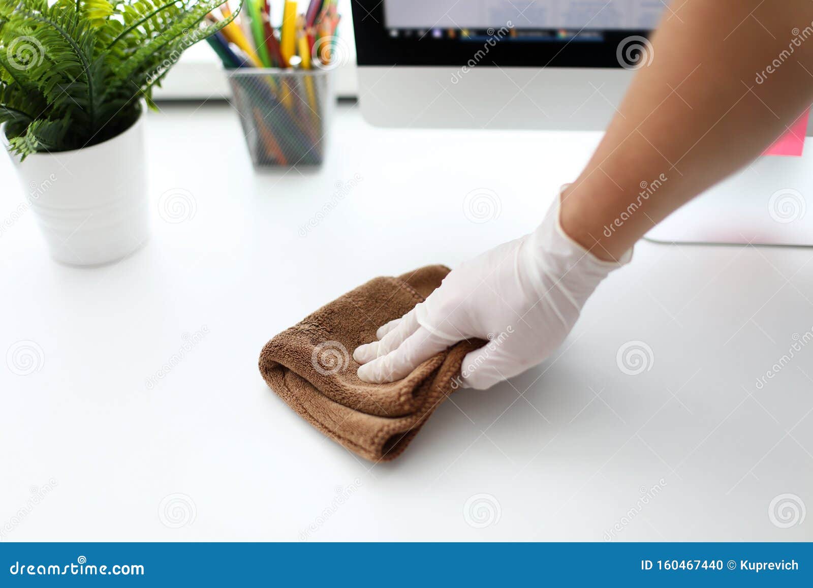 Lugar De Trabajo Perfectamente Limpio Foto de archivo - Imagen de ...