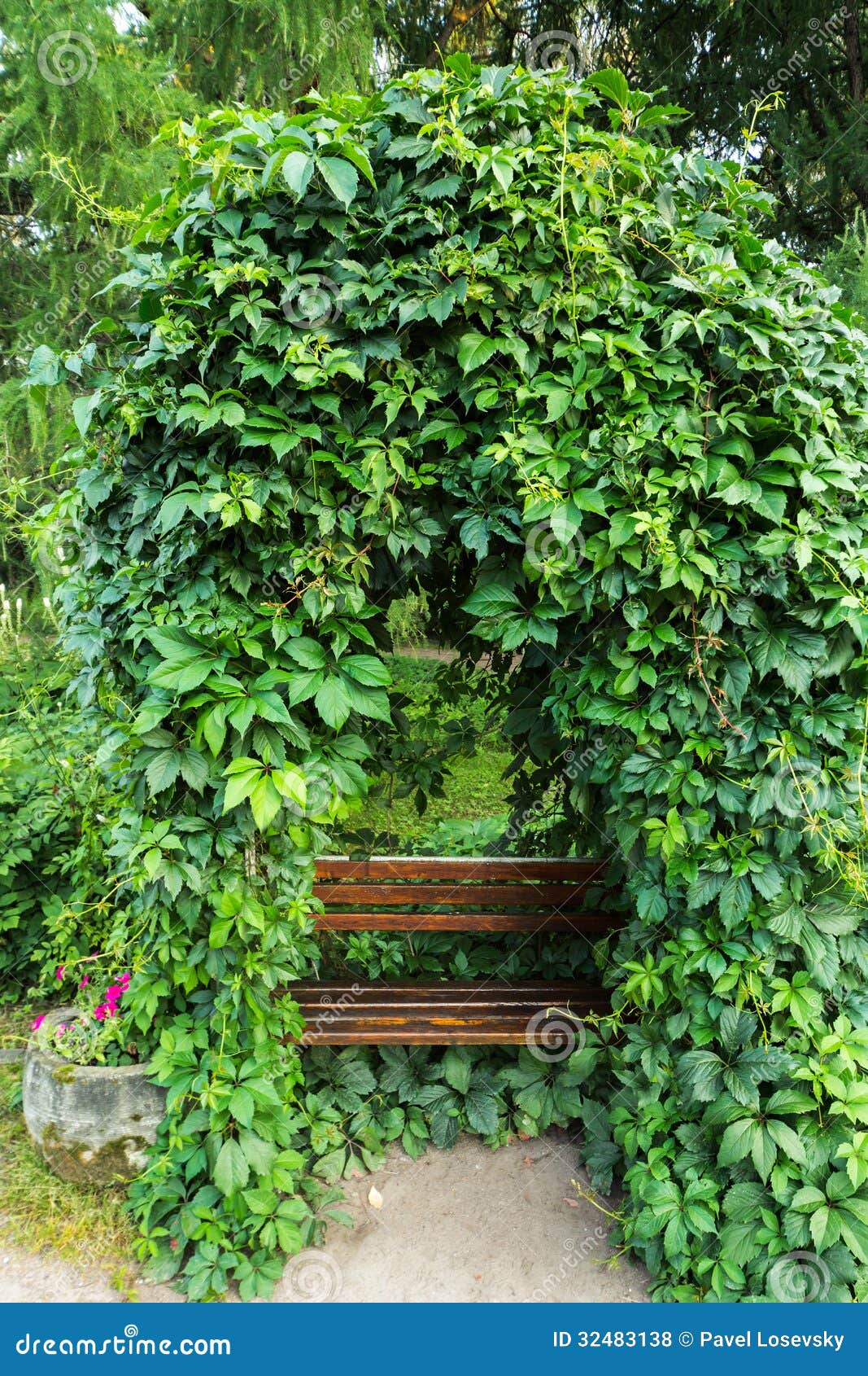 Lugar verde bonito foto de stock. Imagem de parque, bonito - 32483138