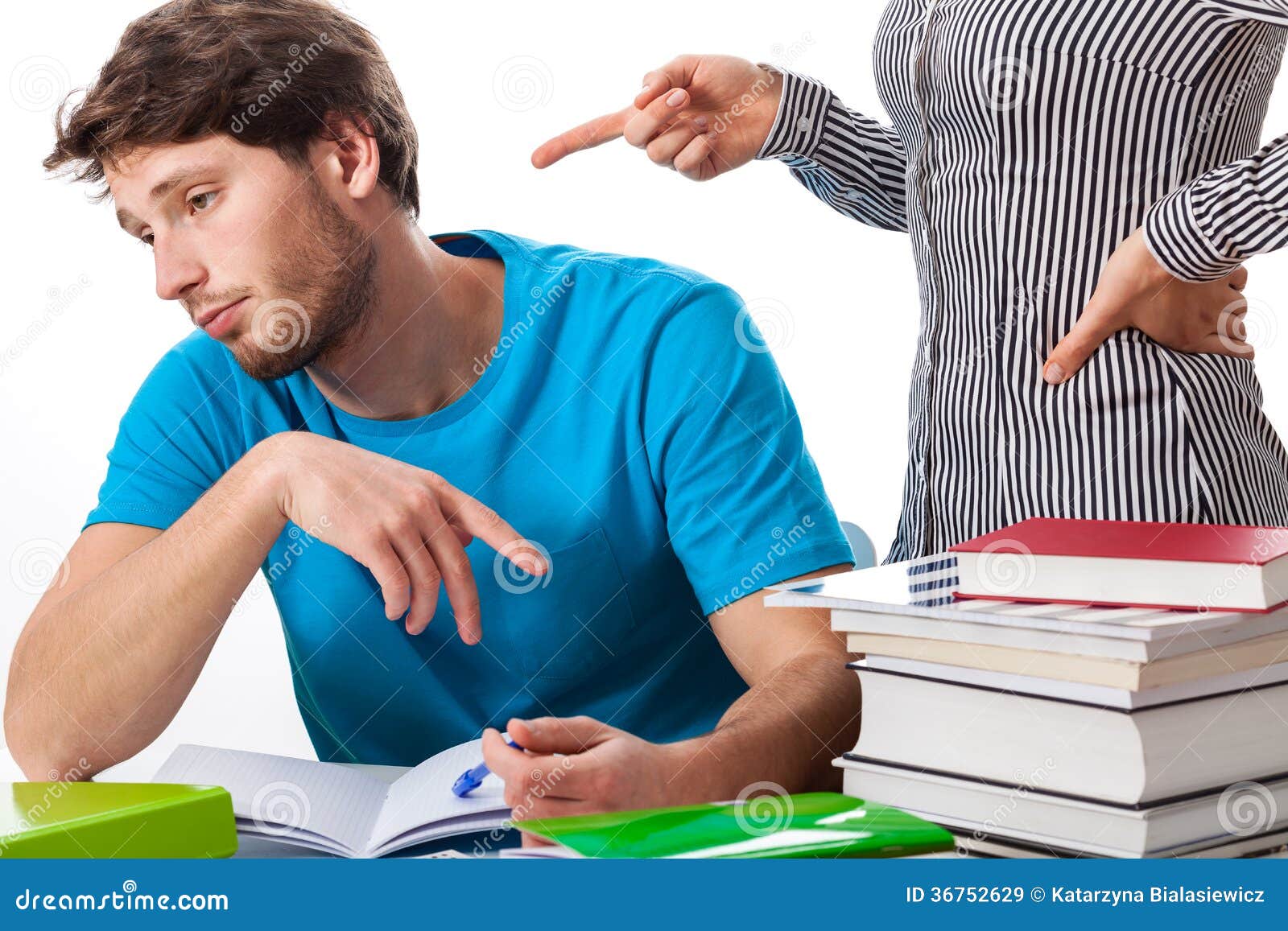 Luie Student Met Boze Leraar Stock Afbeelding - Image of lezing, leraar ...