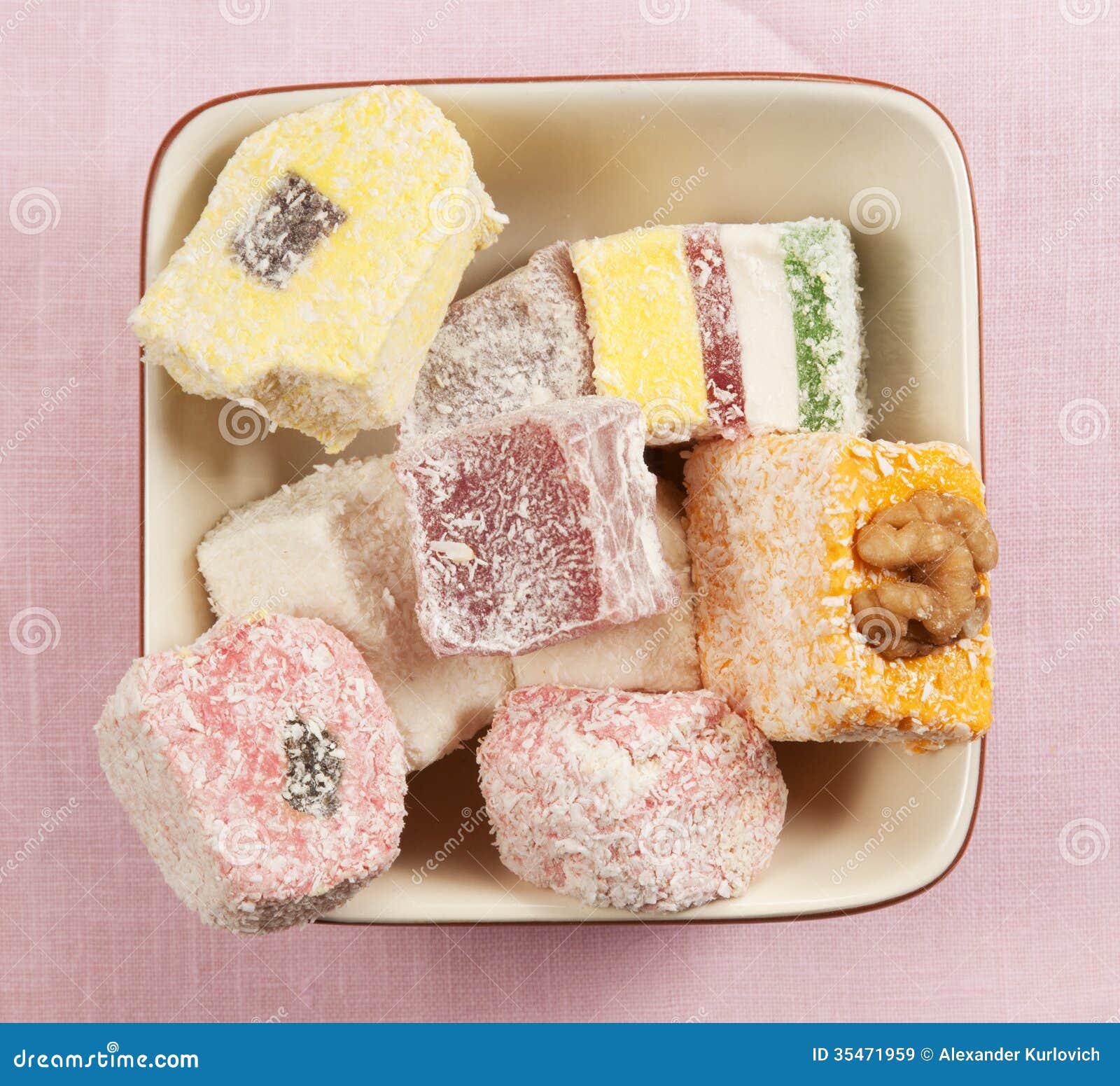 Lukum (loukoum) classifica imagem de stock. Imagem de doce - 35471959