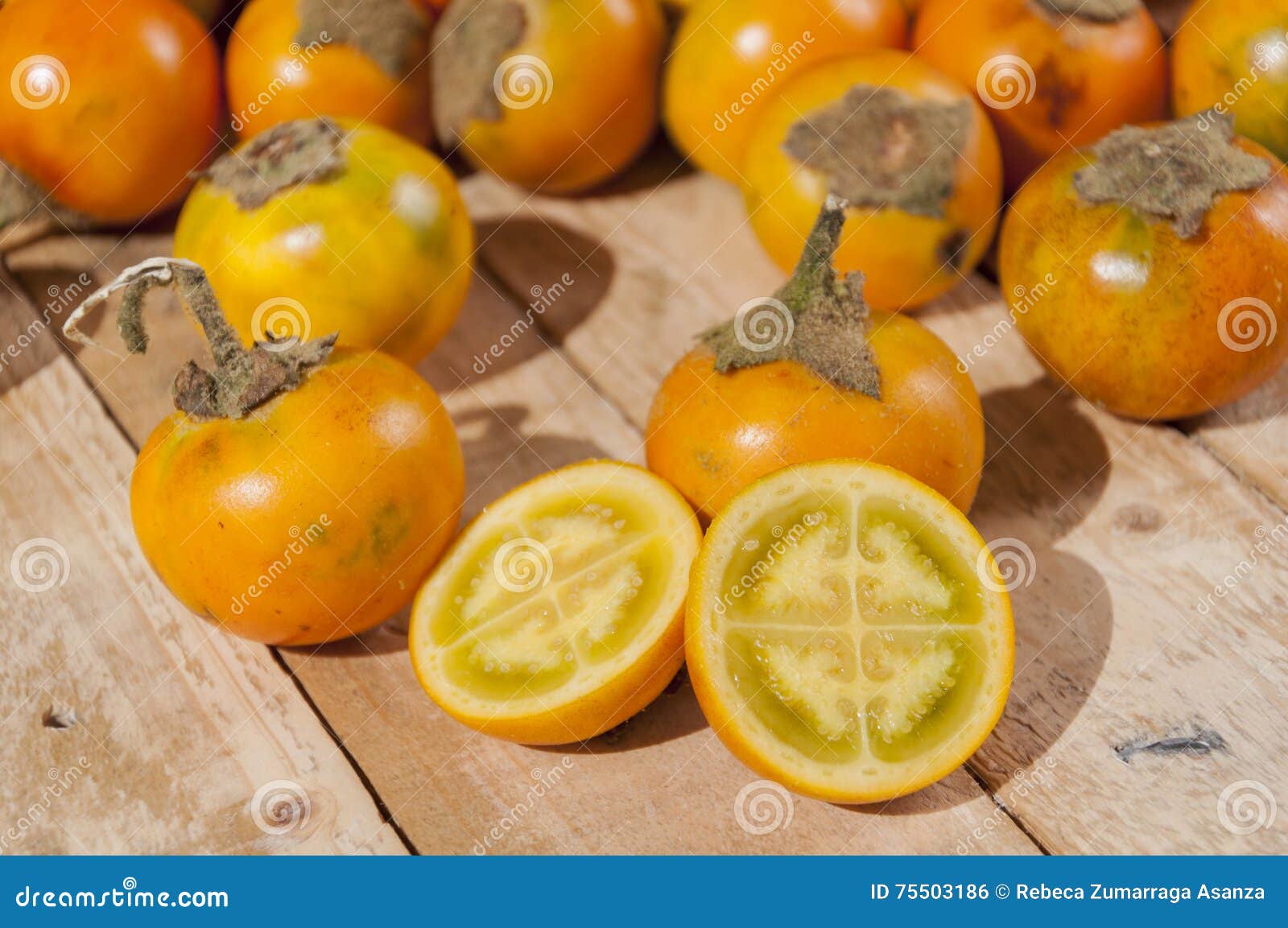 Lulo foto de archivo. Imagen de centro, maduro, ecuatoriano - 75503186