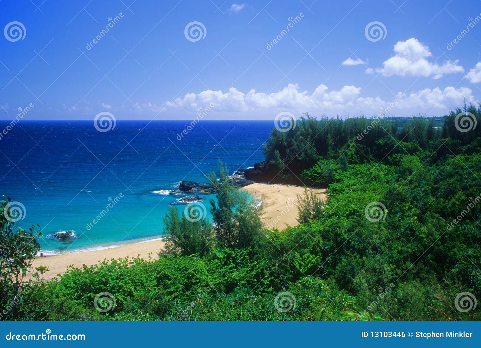 Lumahai Beach viewpoint stock photo. Image of getaway - 13103446