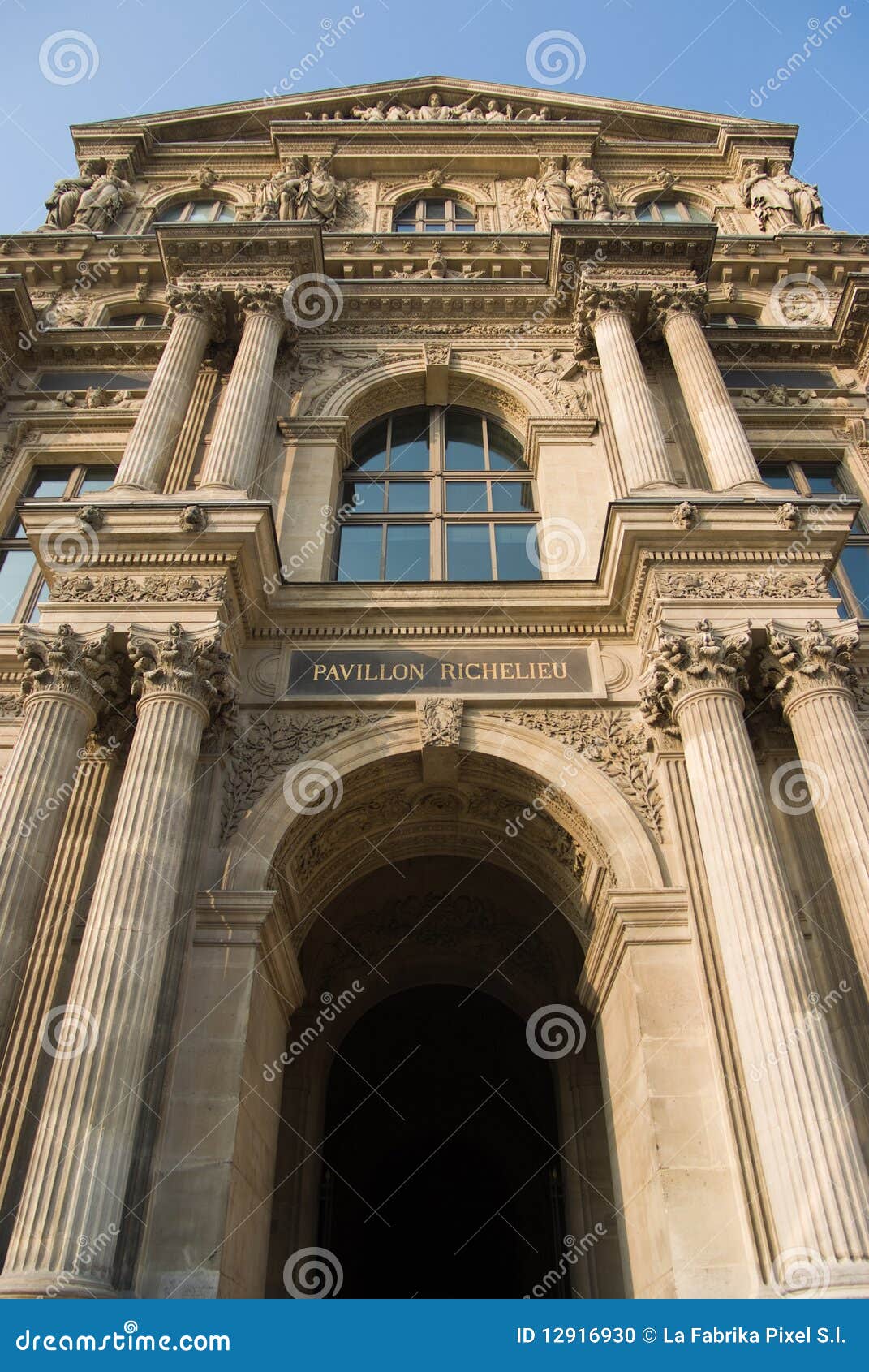 Lumbrera foto de archivo. Imagen de edificio, exterior - 12916930