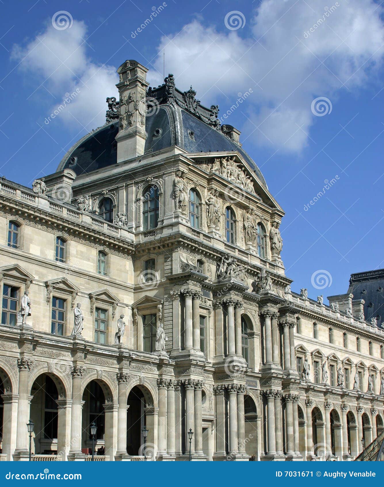 Lumbrera imagen de archivo. Imagen de cultura, edificio - 7031671