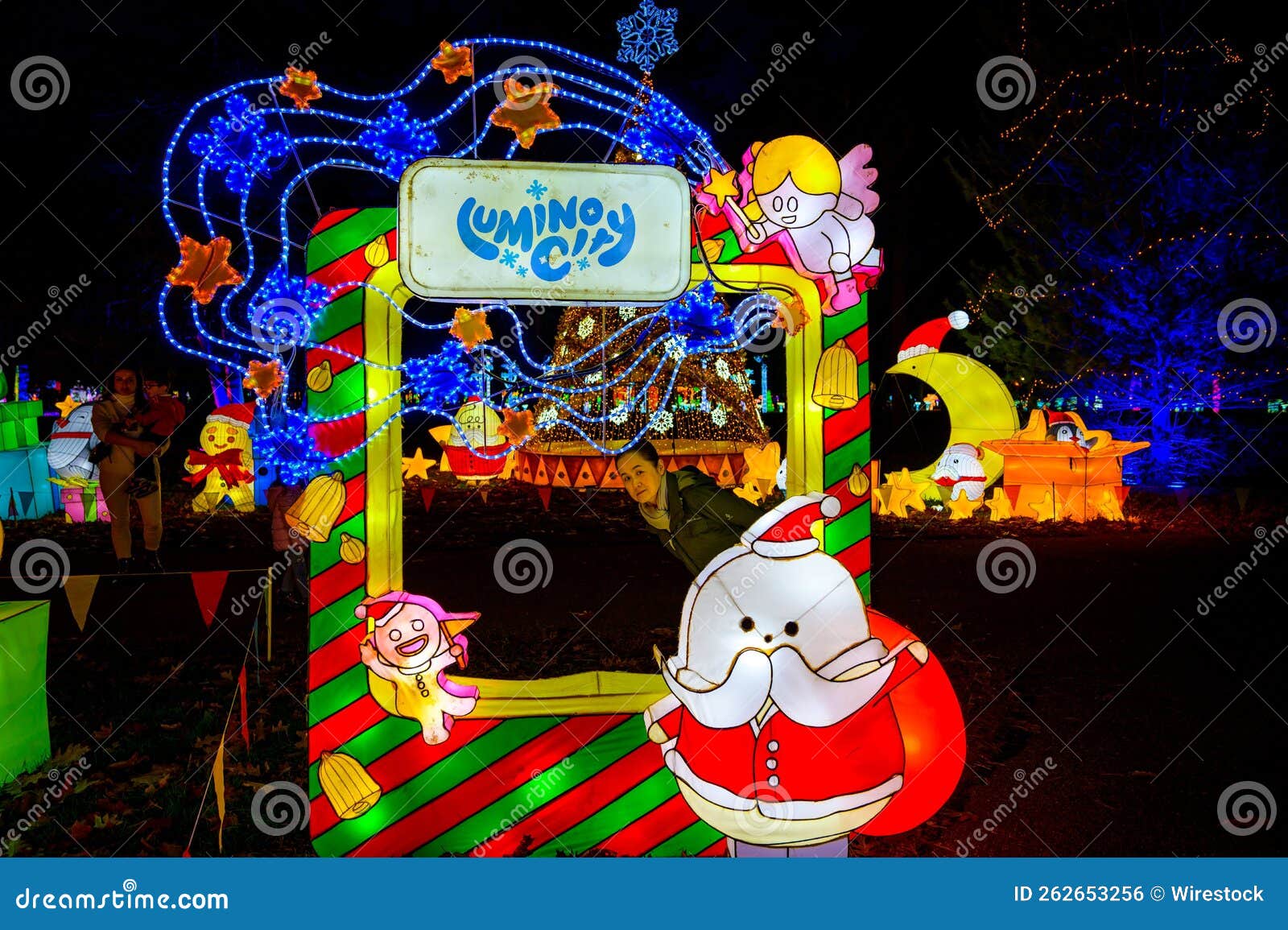 LuminoCity Festival at Eisenhower Park Editorial Photo - Image of ...