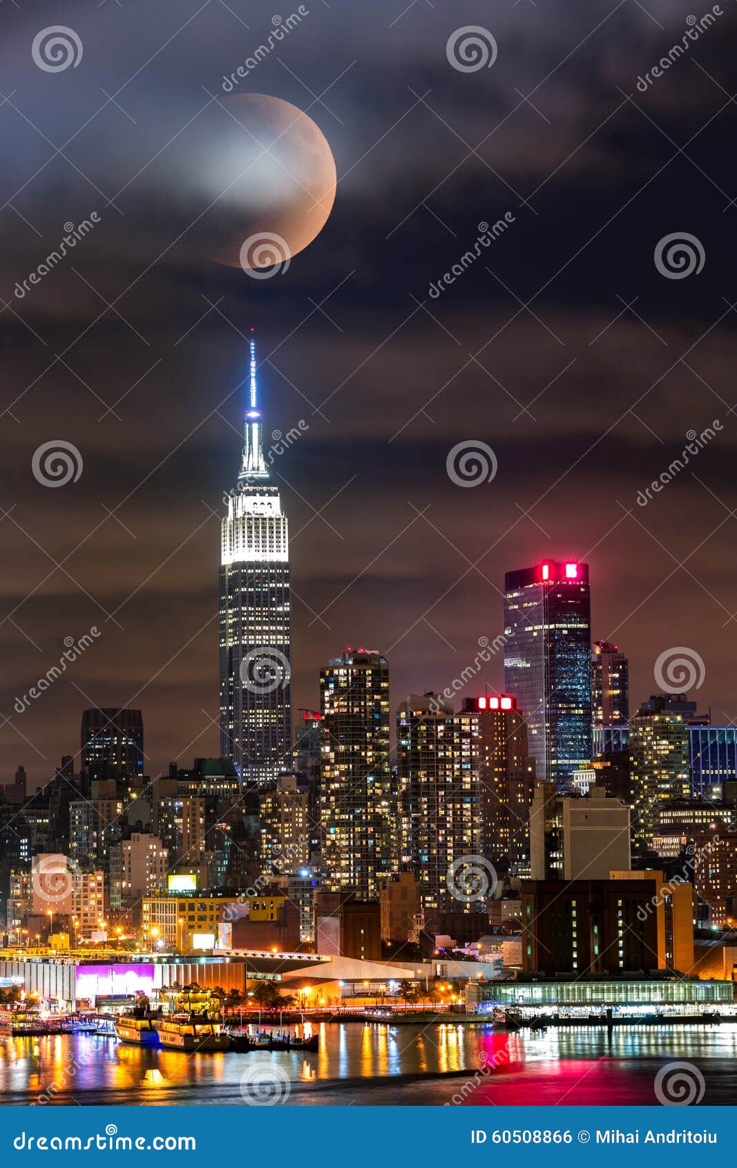 Lunar Eclipse Above New York Stock Photo - Image of manhattan, midtown ...