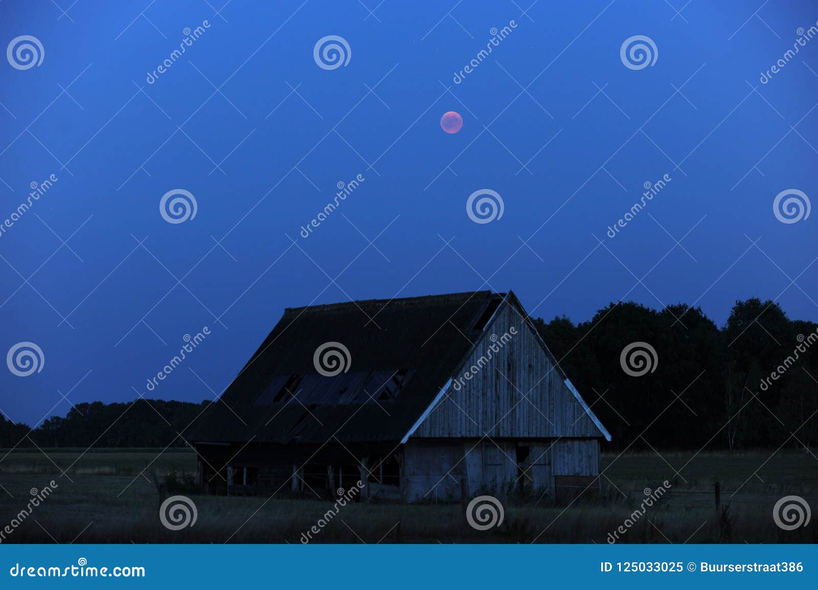 Lunar eclipse stock image. Image of lunar, barn, orbit - 125033025