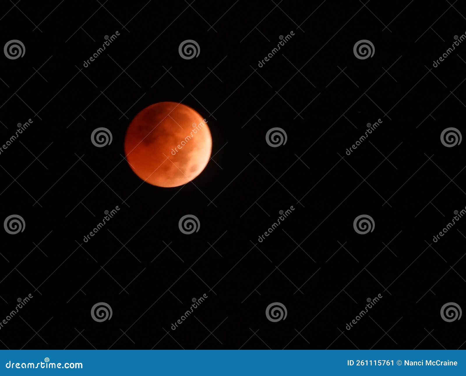 Total Lunar Eclipse during Beaver Moon November 2022 Stock Image ...