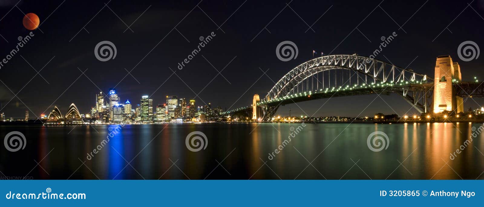 Lunar Eclipse Sydney Harbour Stock Image - Image of landmark, isolation ...