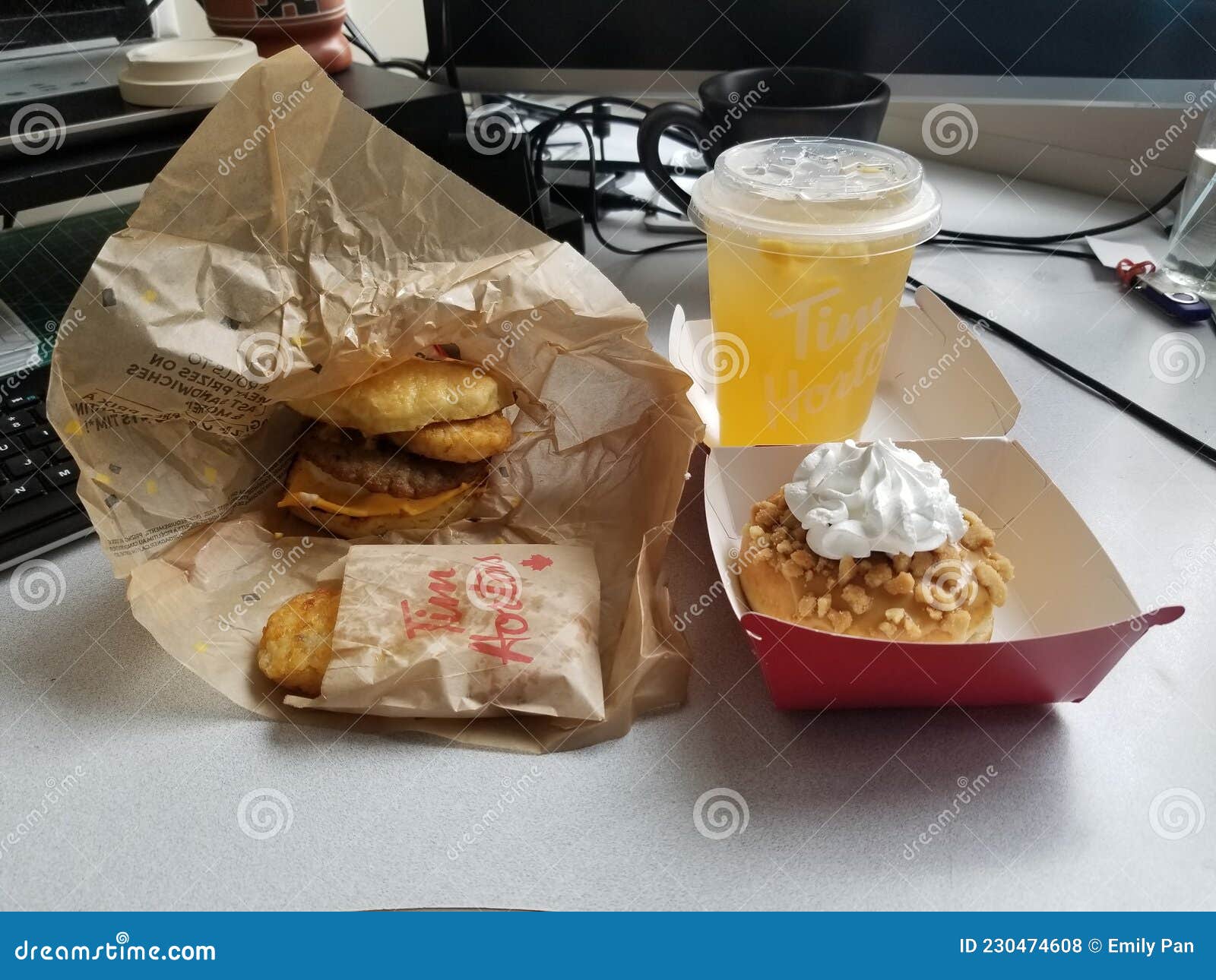 Lunch in Front of the Computer Stock Photo - Image of dish, breakfast ...