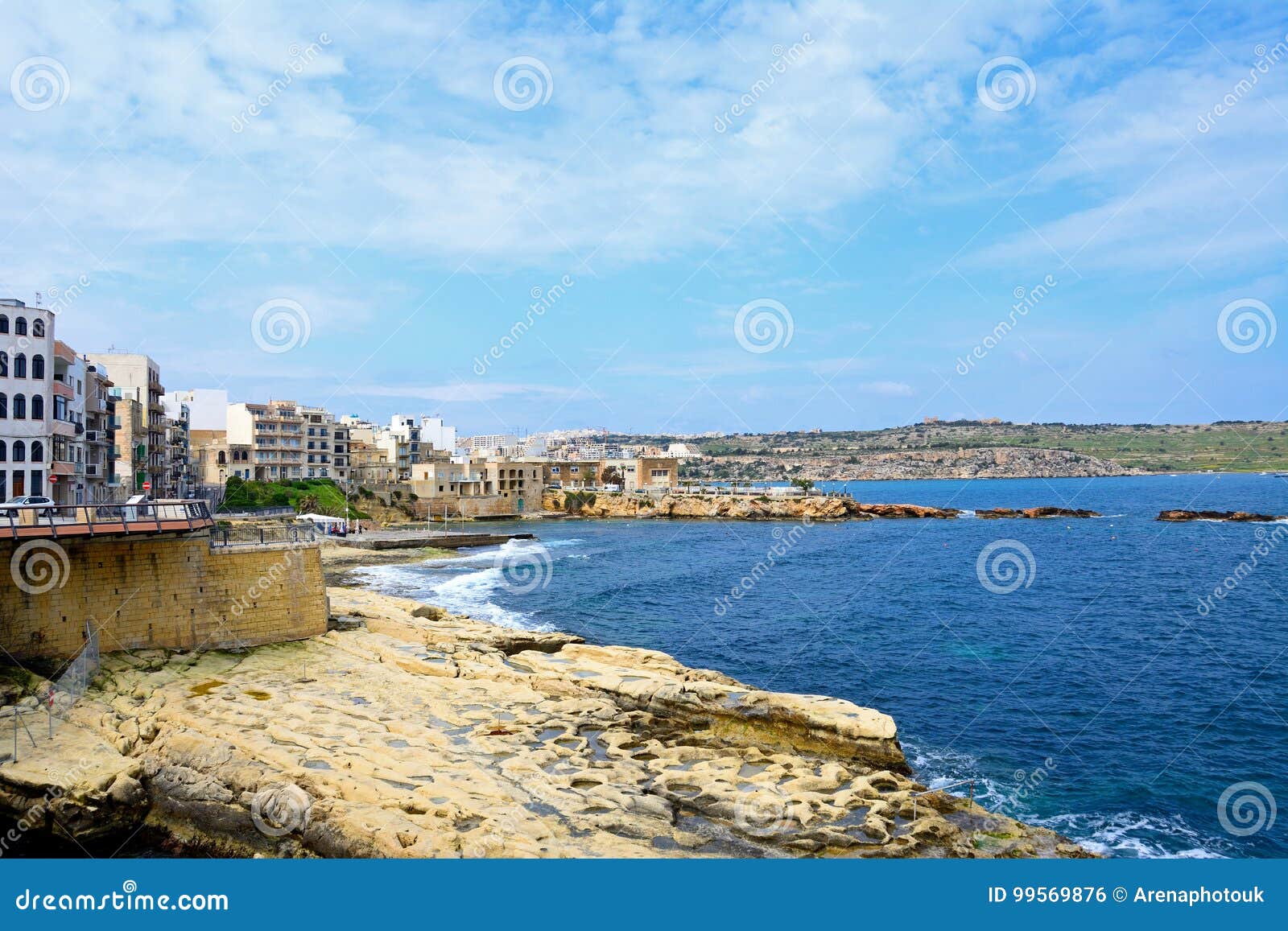 Lungomare Della St Pauls Bay, Bugibba Fotografia Editoriale - Immagine ...