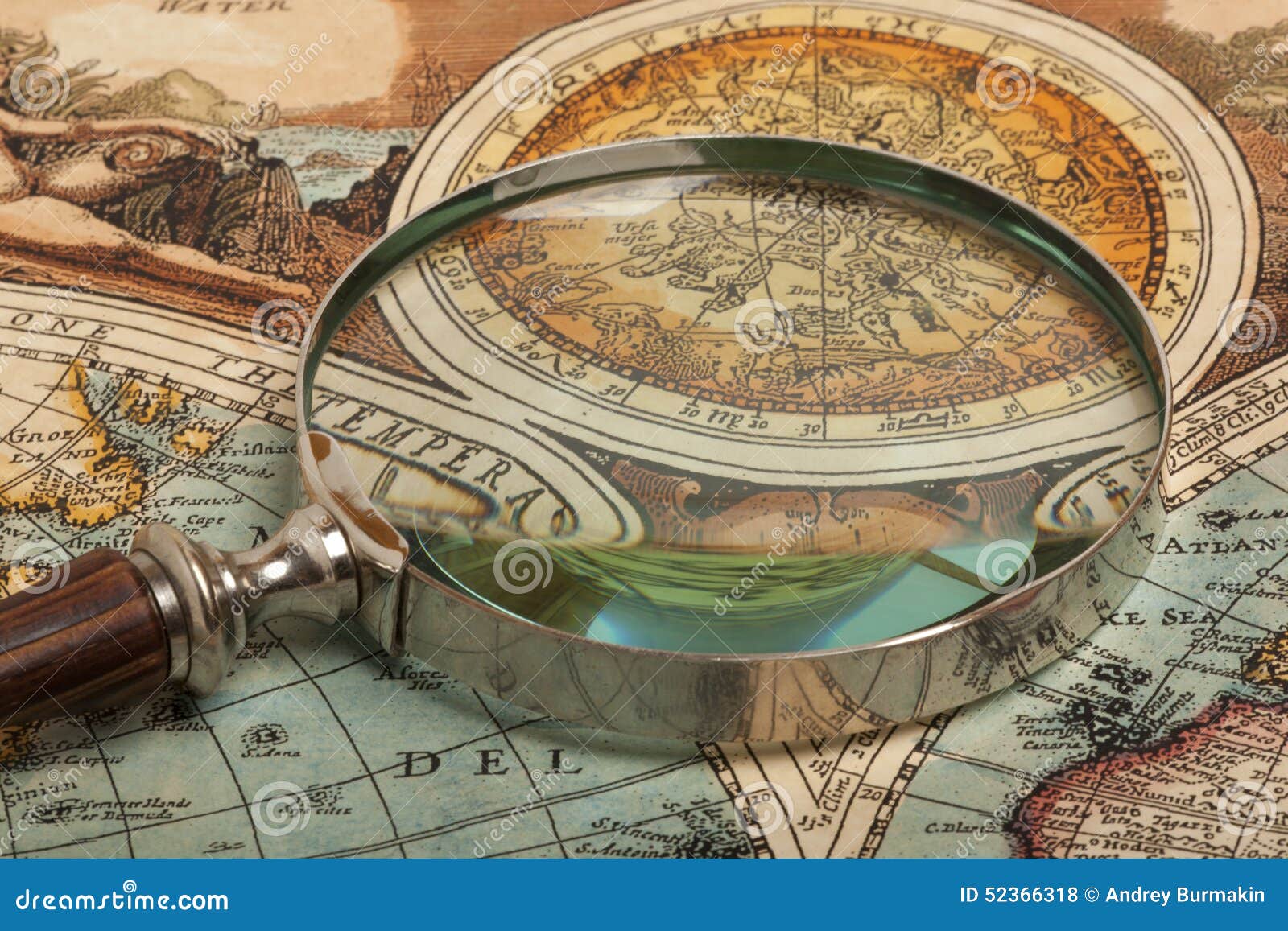 Lupa e mapa foto de stock. Imagem de cartografia, lente - 52366318