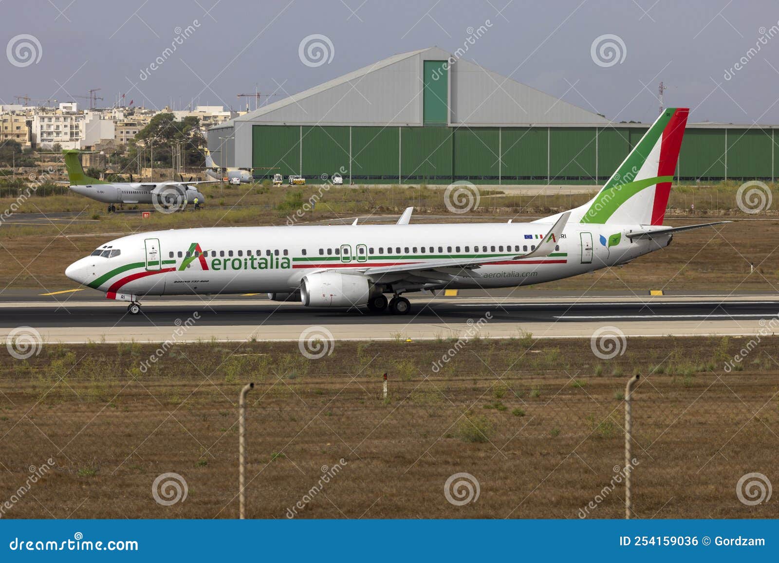 Low Cost Italian Carrier AeroItalia 737 Editorial Photo - Image of ... Low Cost Italian Carrier AeroItalia 737 Editorial Photo - Image of ...