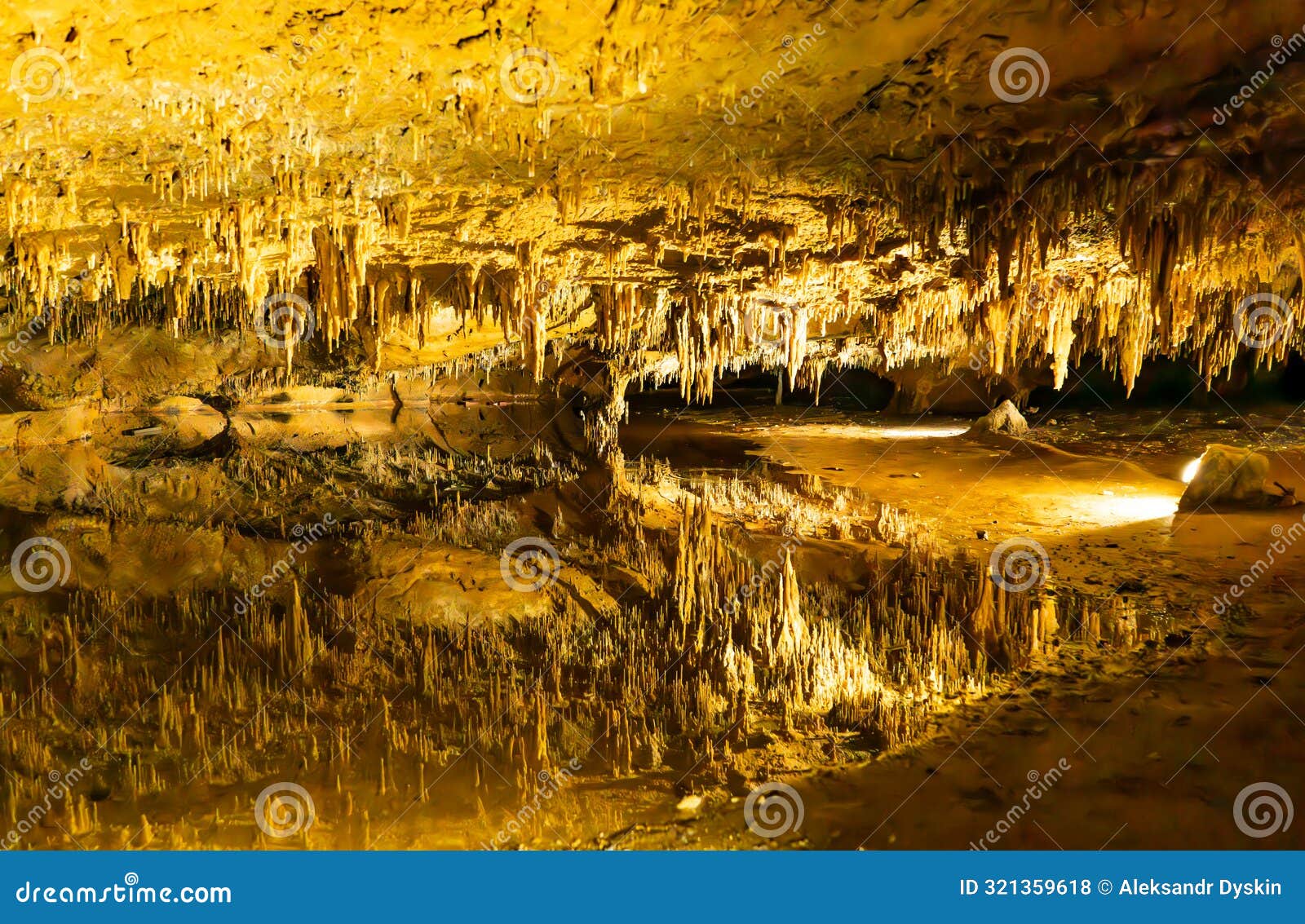 Luray Caverns, Previously Luray Cave, Water Reflections. the Cavern ...