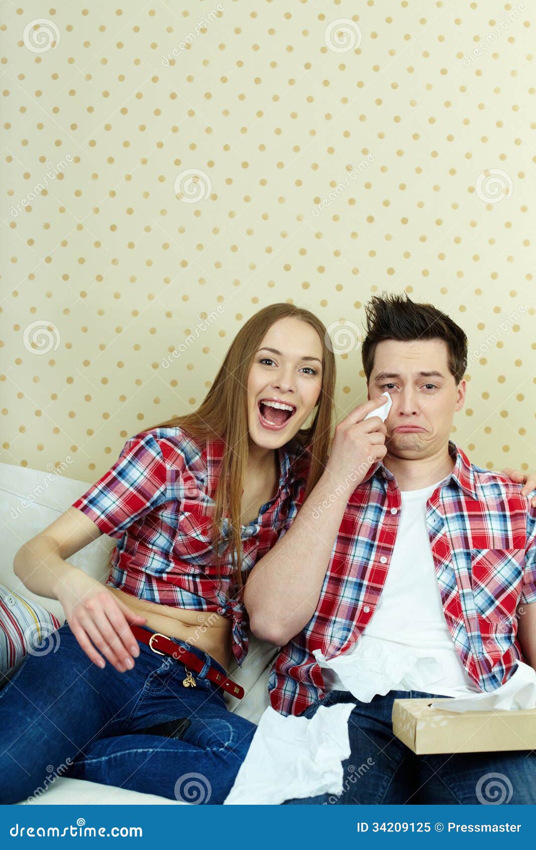 Lustig oder traurig? stockbild. Bild von paare, schreien - 34209125
