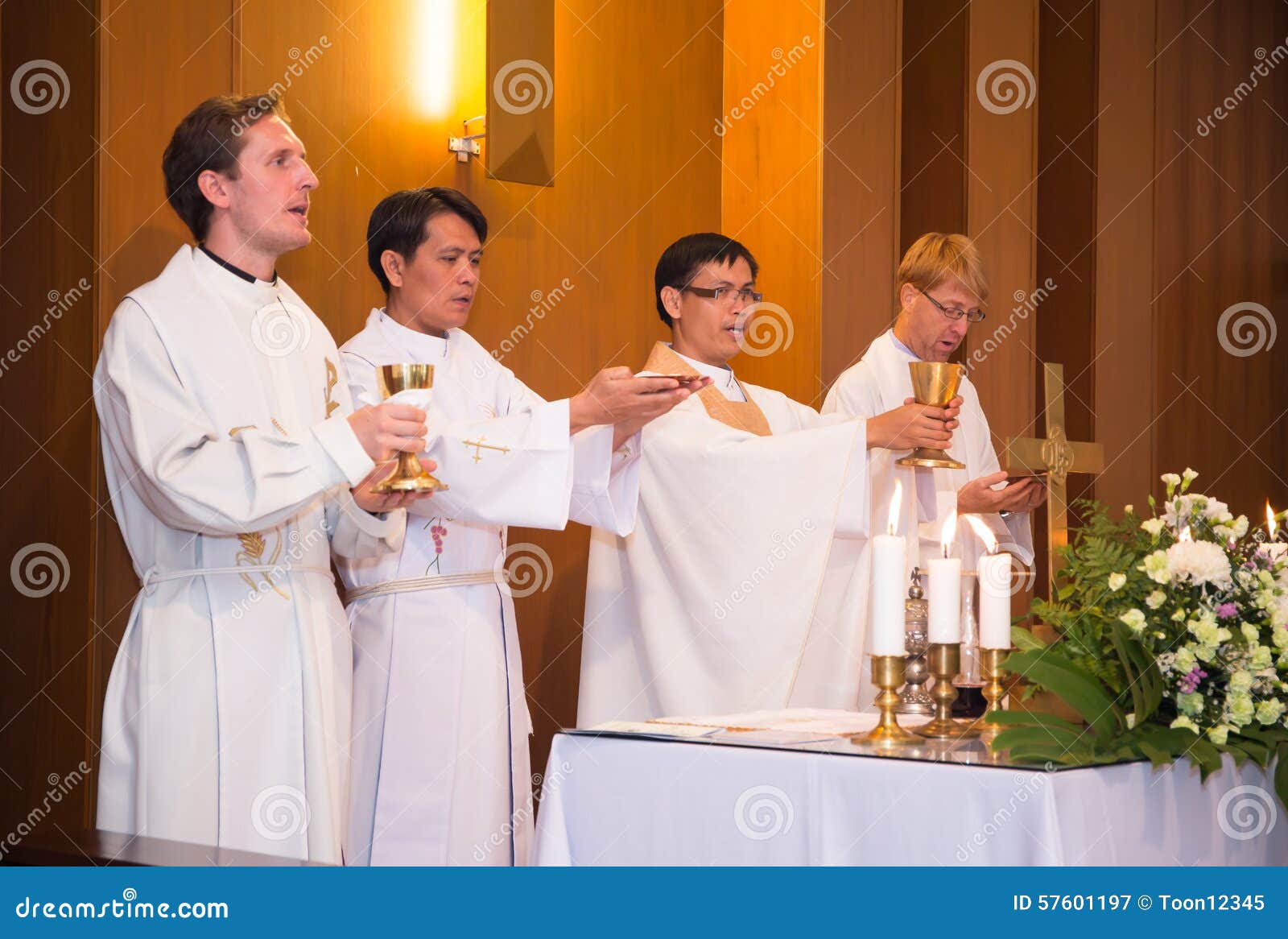 Lutheran Priest during Communion in Worship Editorial Photography ...