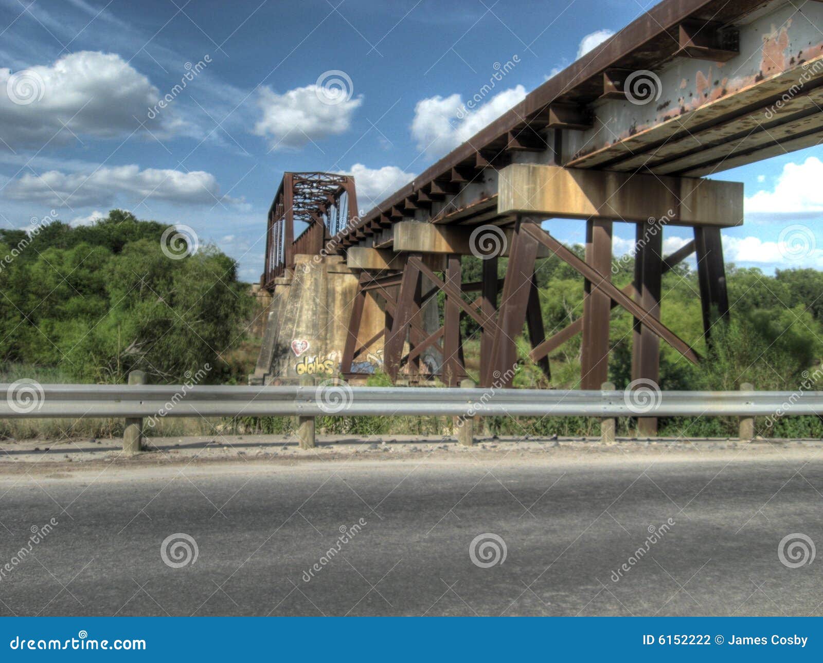 Luxello Bridge Picture. Image: 6152222