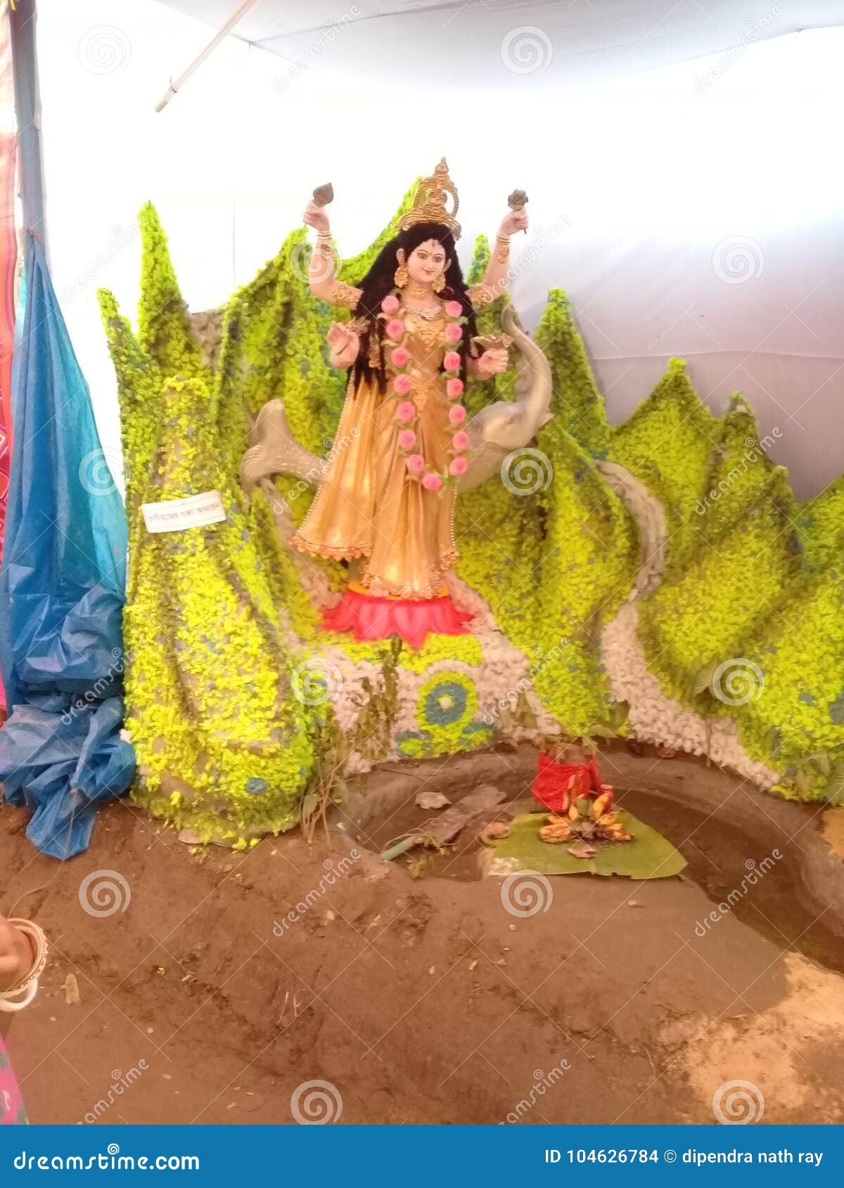 Luxmi photo stock. Image du indou, religion, poupée - 104626784