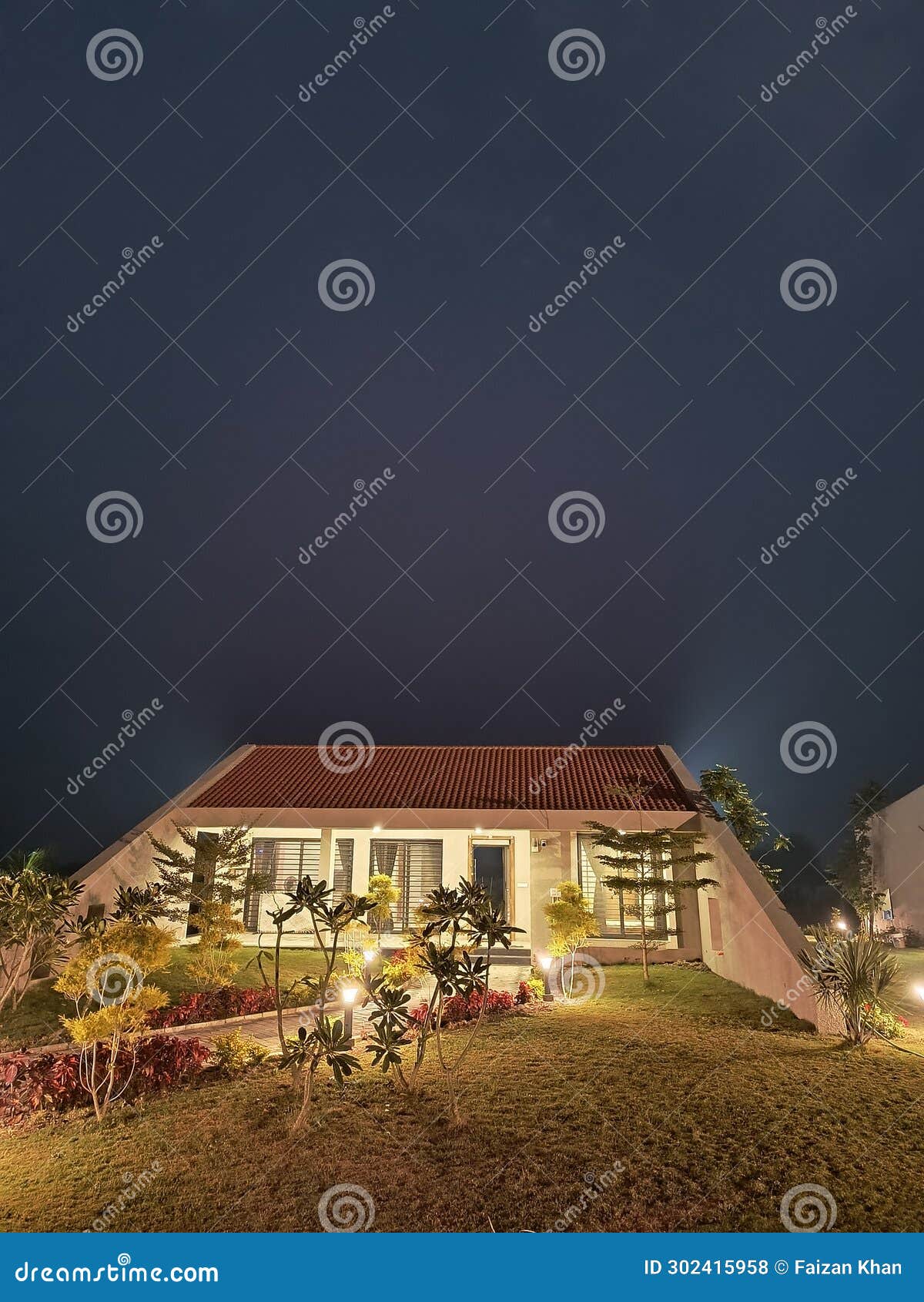 Luxurious Farmhouse at Night Stock Photo - Image of night, farmhouse ...