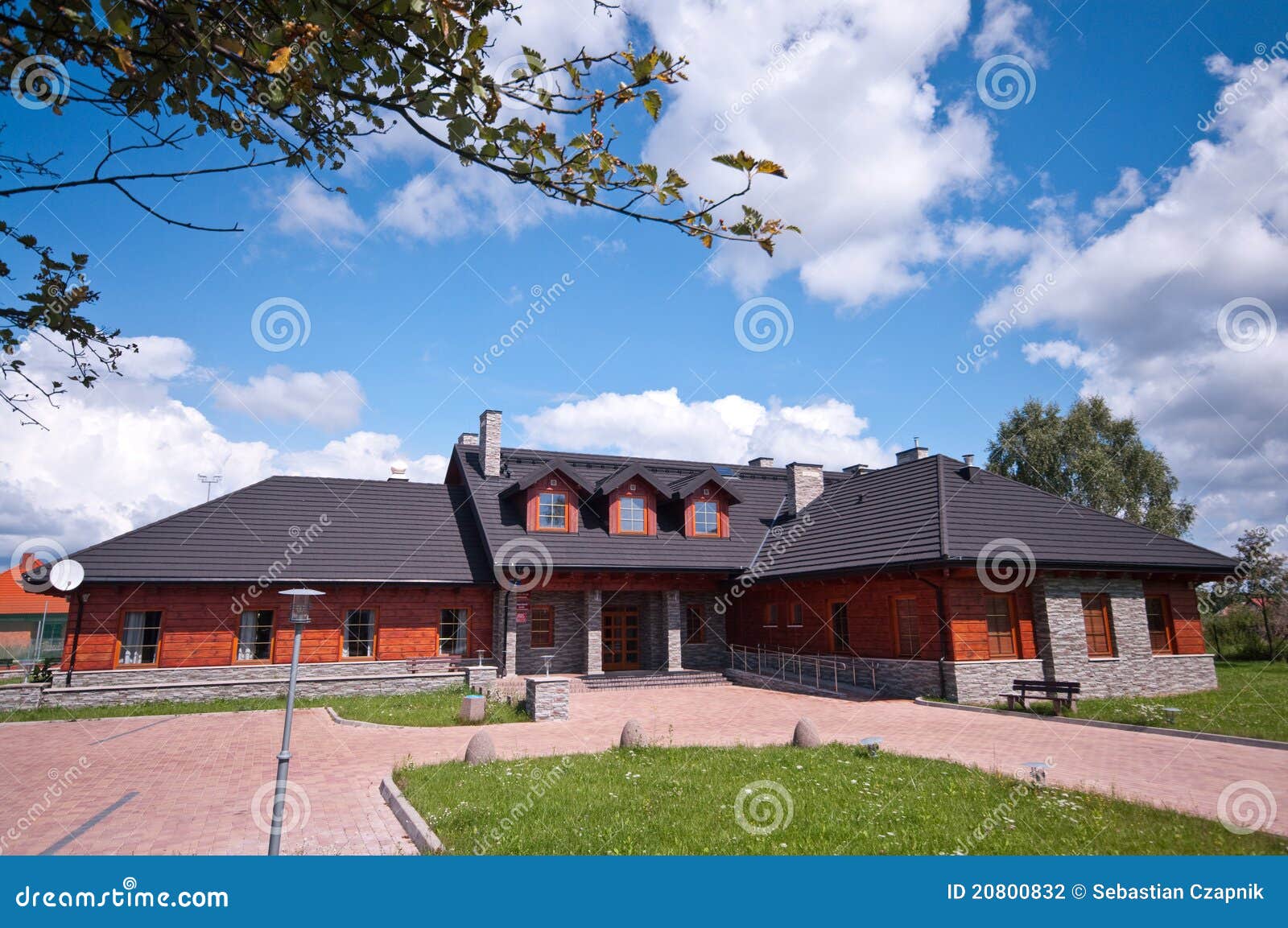 Luxurious house in country stock photo. Image of modern - 20800832