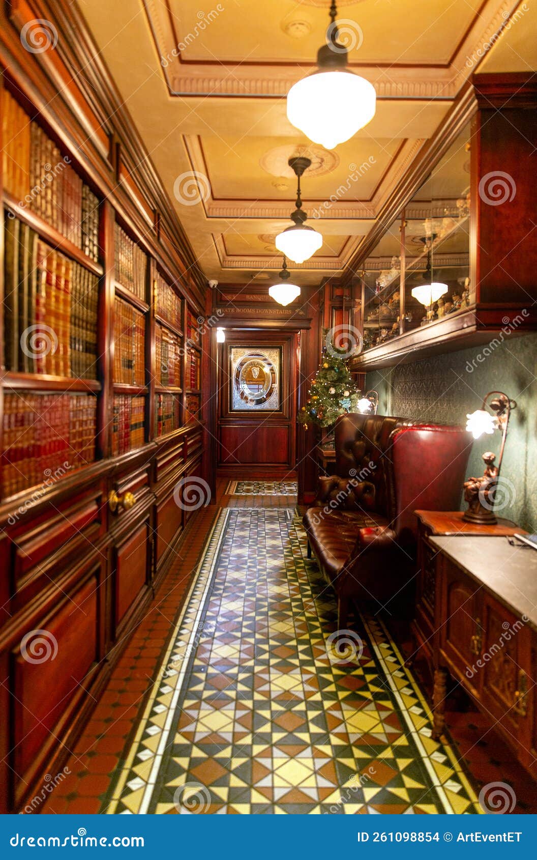 Luxurious Interior of English Restaurant Stock Photo - Image of cafe ...