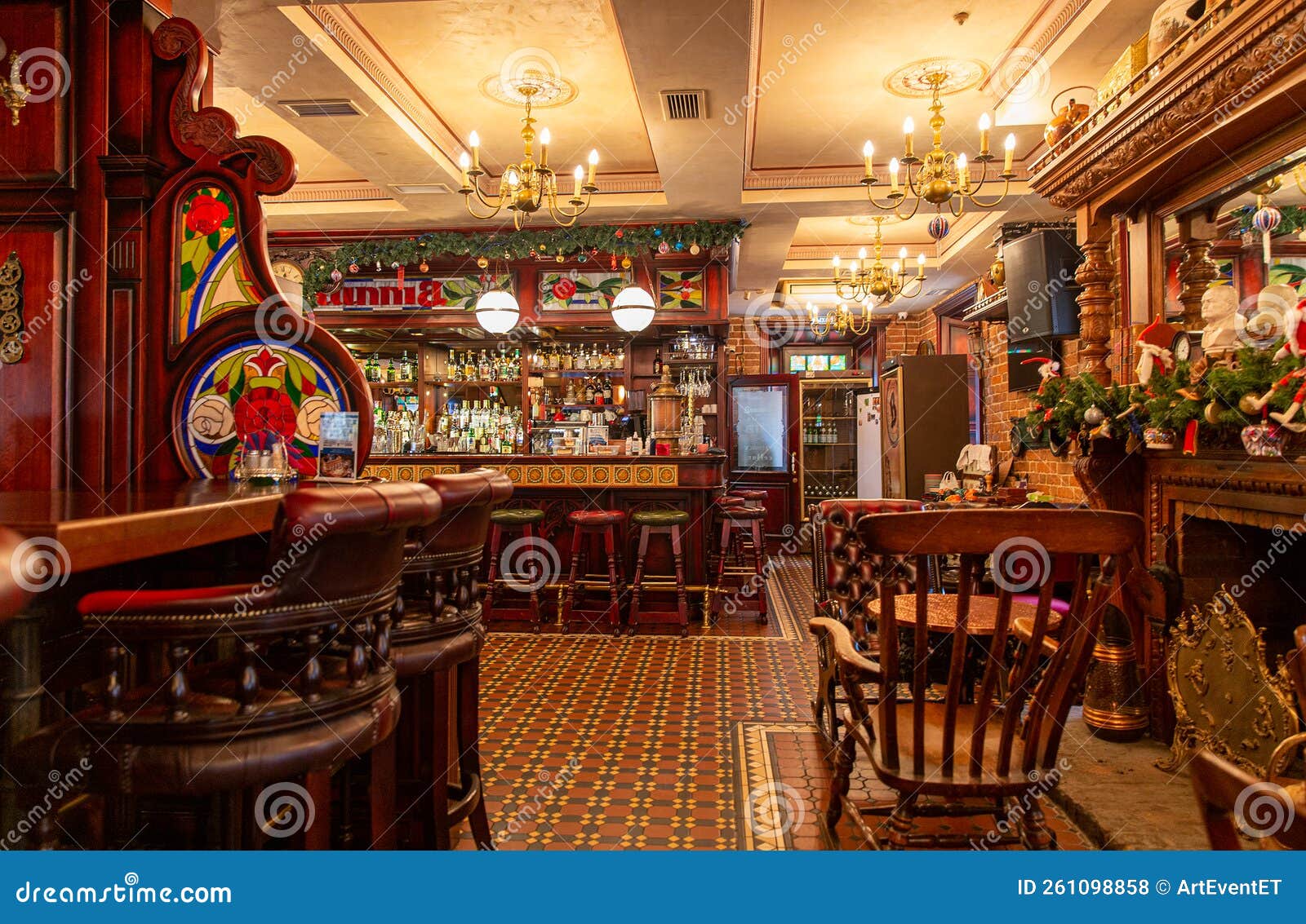 Luxurious Interior of Traditional English Restaurant Stock Photo ...