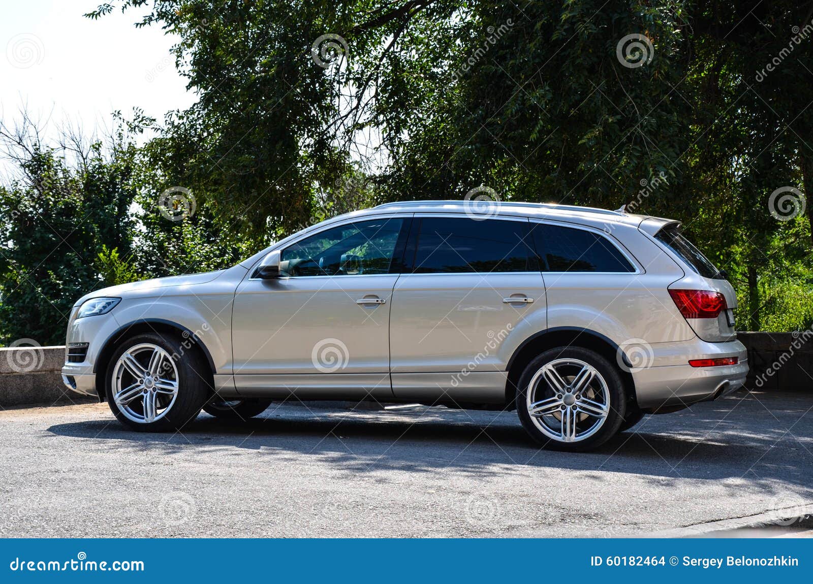 Luxurious SUV stock photo. Image of summer, sportscar - 60182464