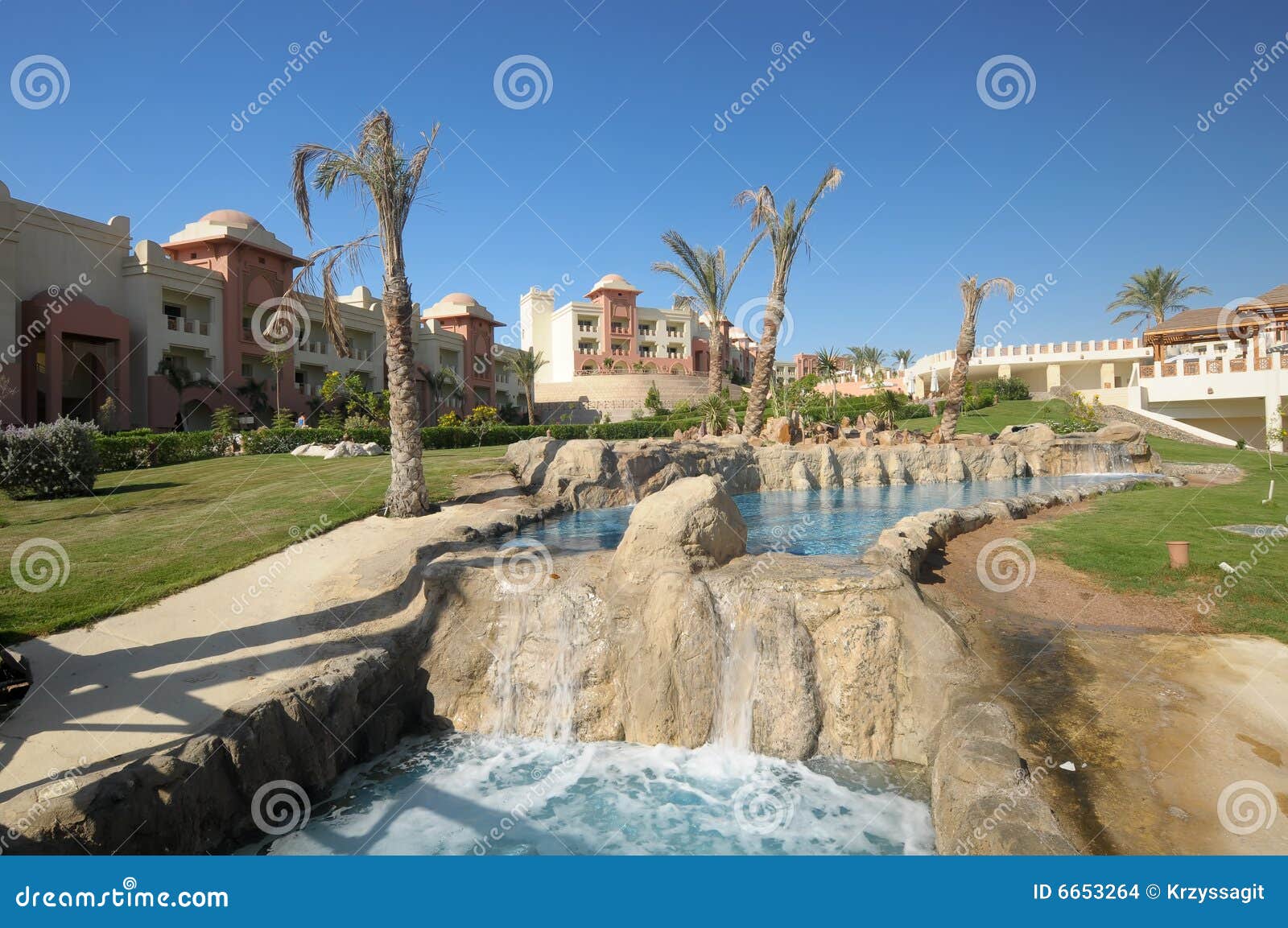 Luxurious Swimming Pool Royalty-Free Stock Photography | CartoonDealer ...