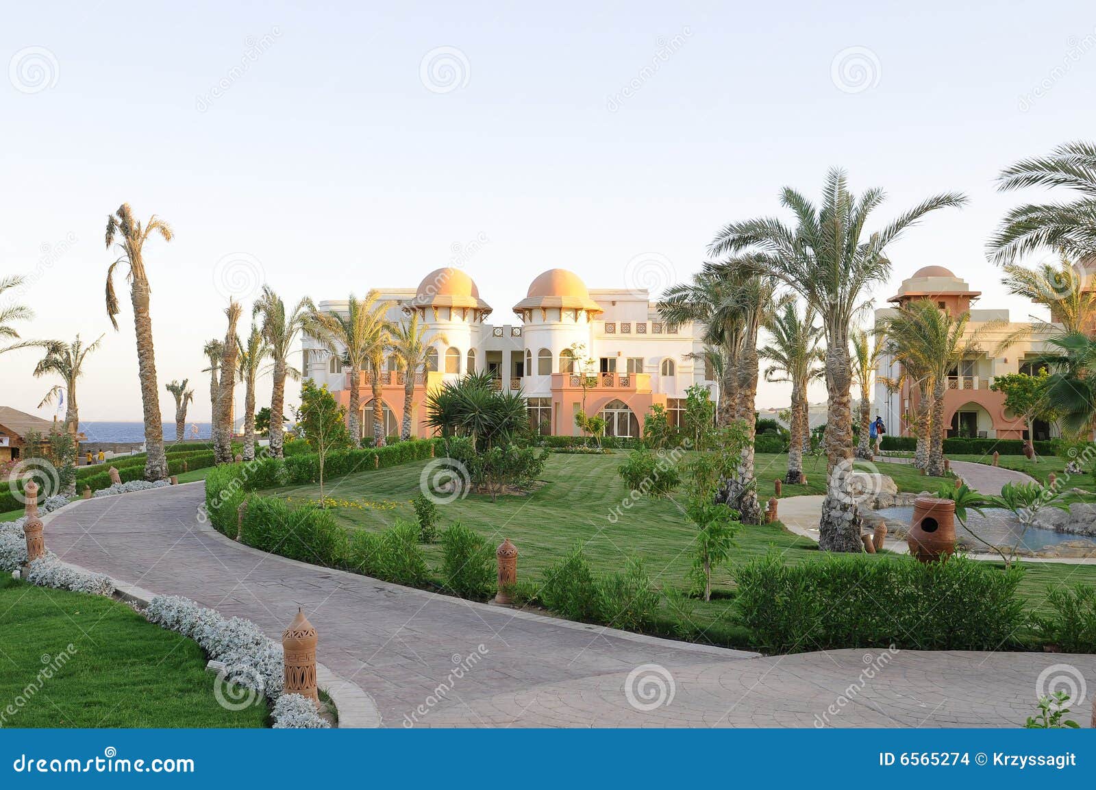 Luxurious tropical resort stock photo. Image of gardens - 6565274