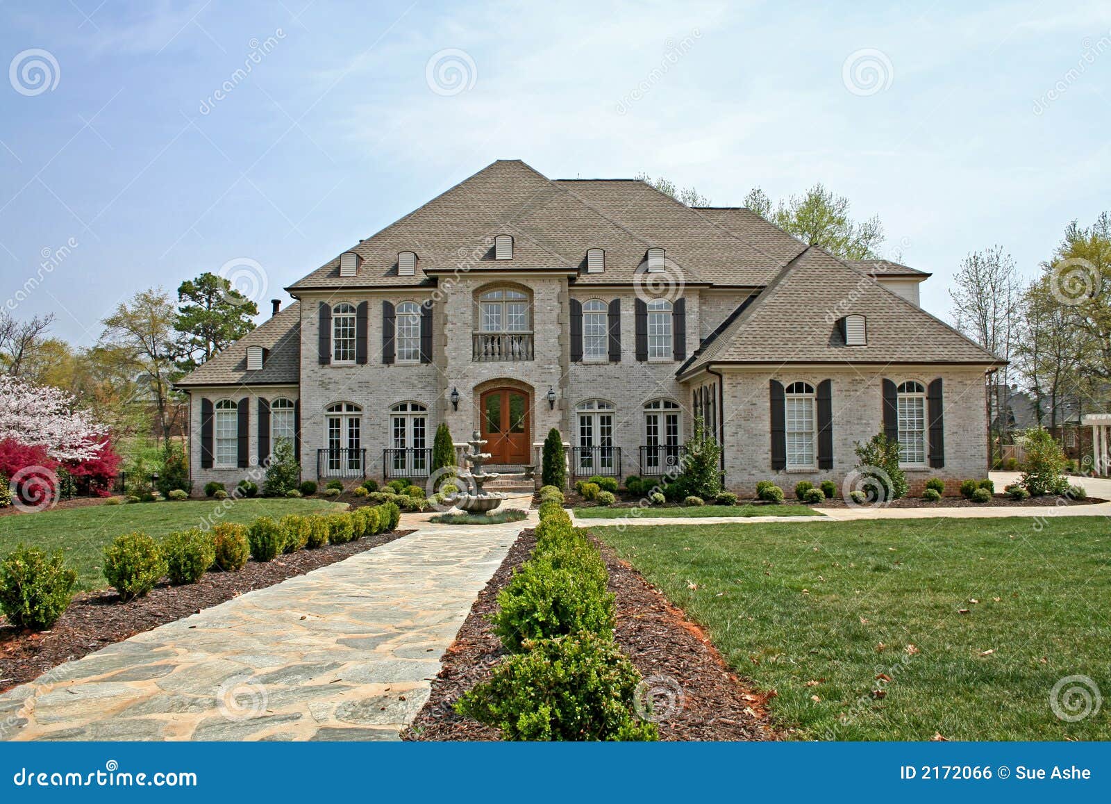 Luxury American House Royalty Free Stock Image - Image: 2172066
