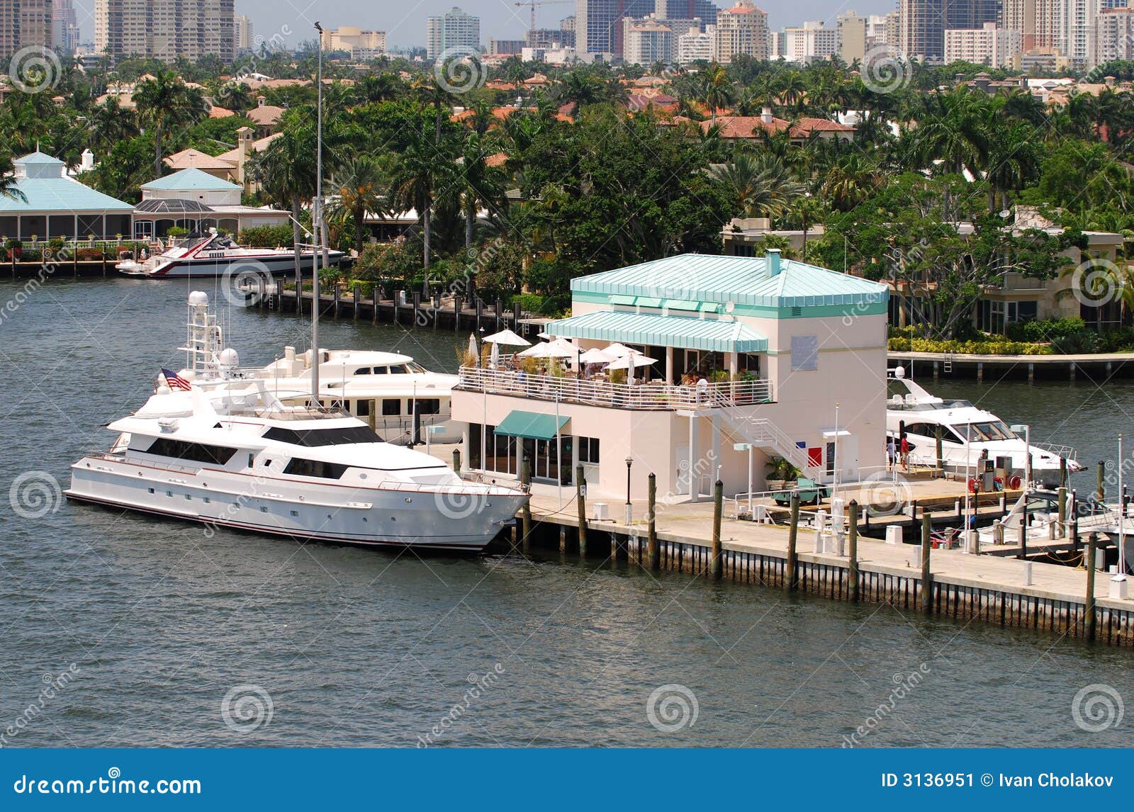 Luxury boat dock stock image. Image of intercoastal, area - 3136951