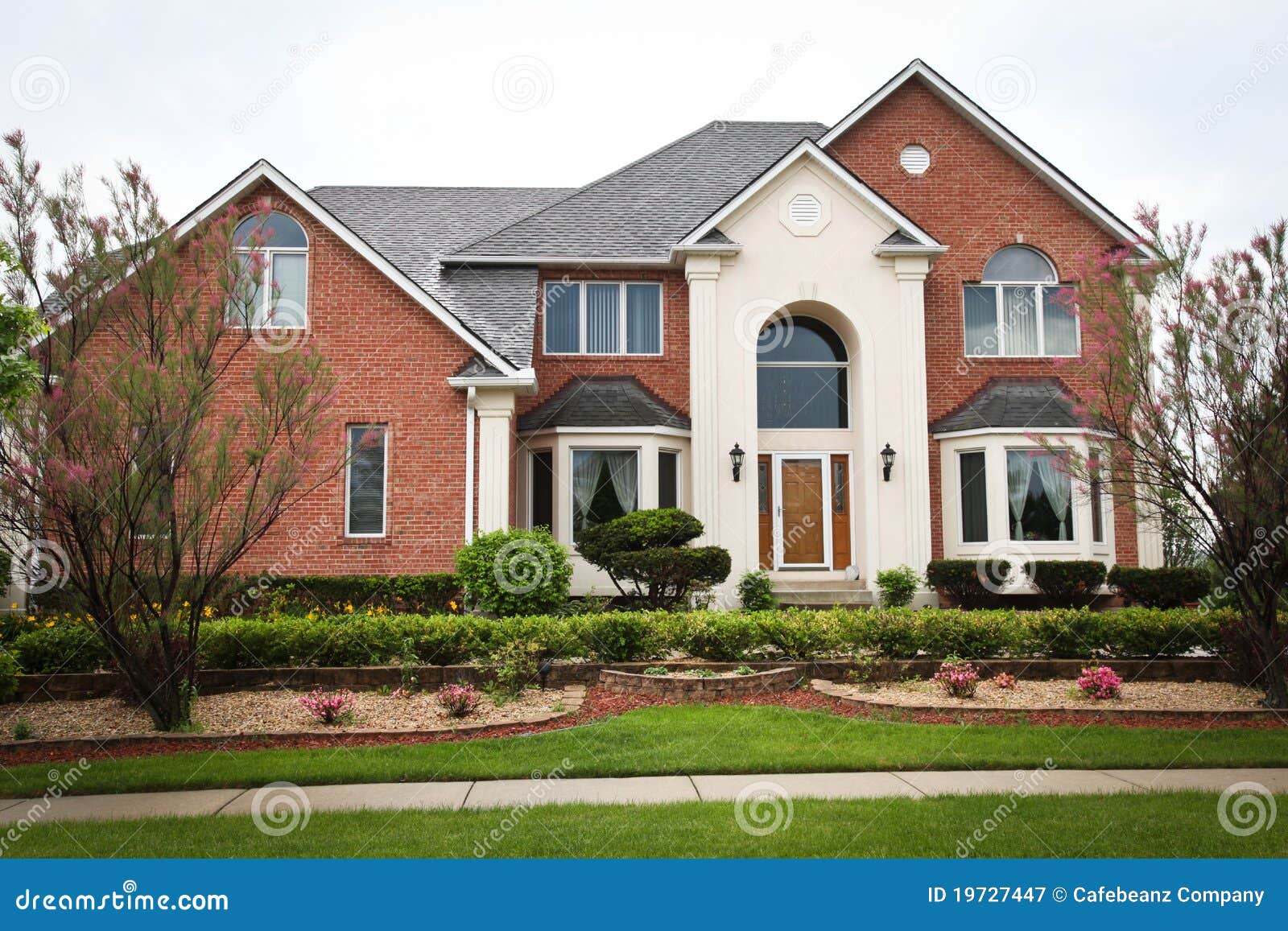 Luxury Brick House stock image. Image of large, luxury - 19727447