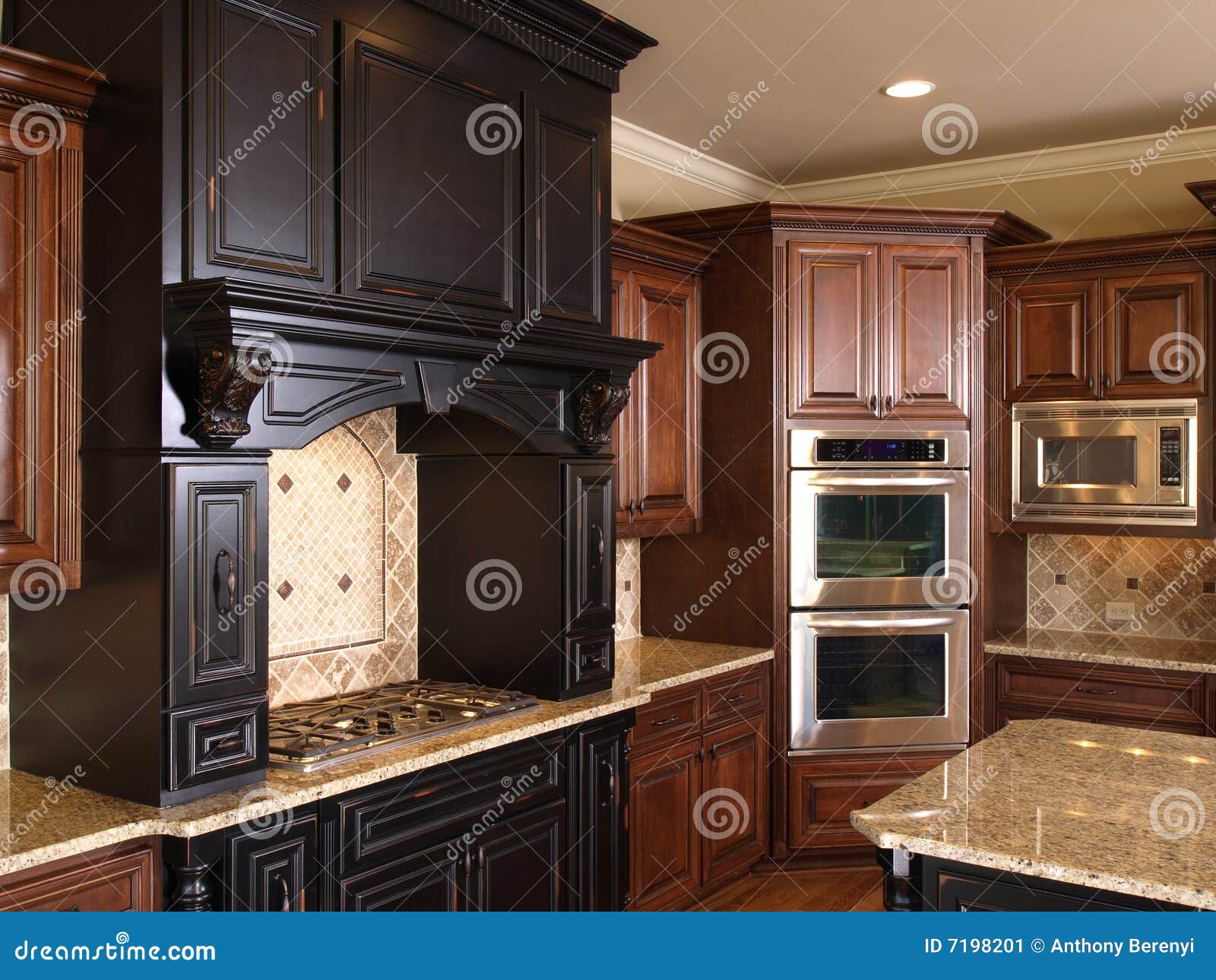 Luxury Center Island Kitchen Burners & Oven Stock Image - Image of ...