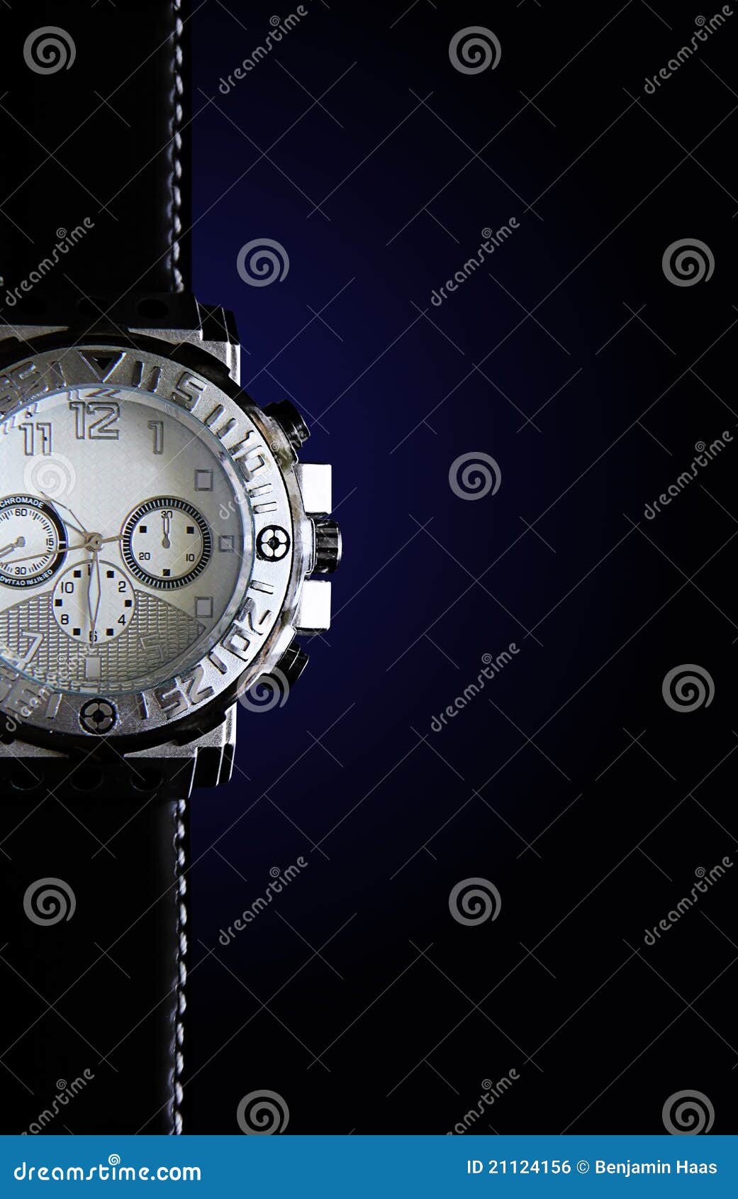 Luxury Clock Picture. Image: 21124156