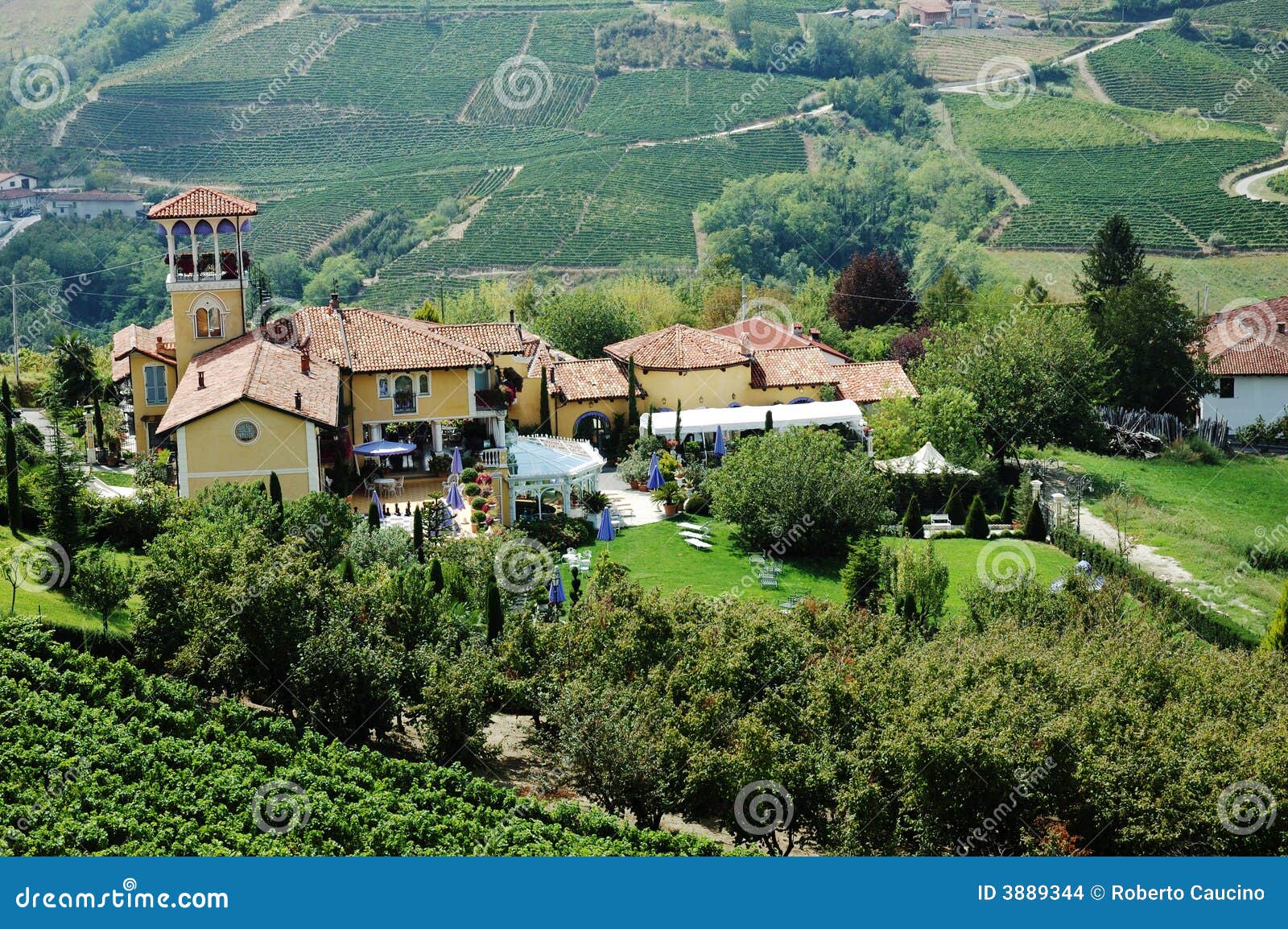 Luxury country hotel stock photo. Image of crops, relax - 3889344