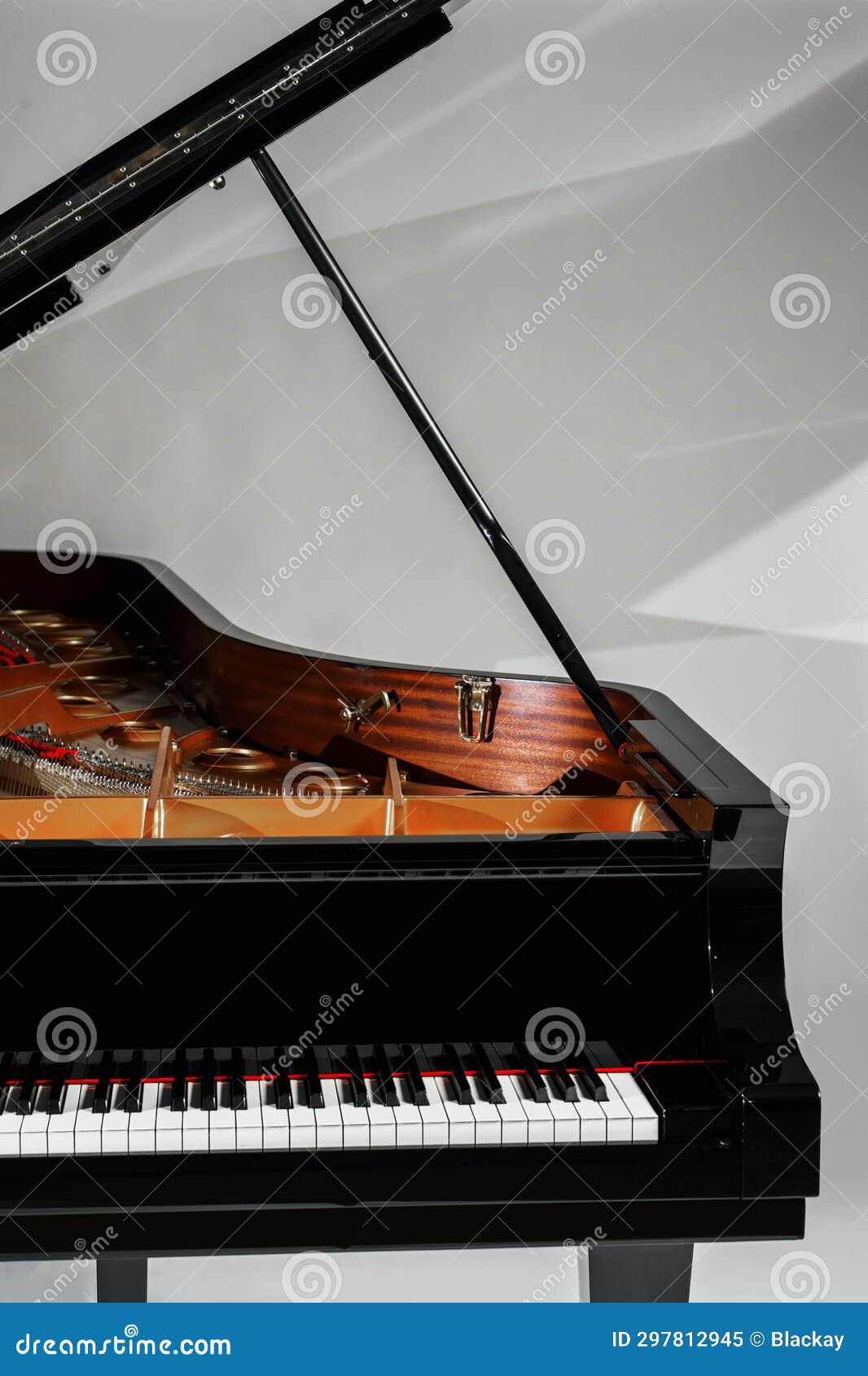 Luxury Grand Piano with Open Lid Stock Image - Image of tune, piano ...