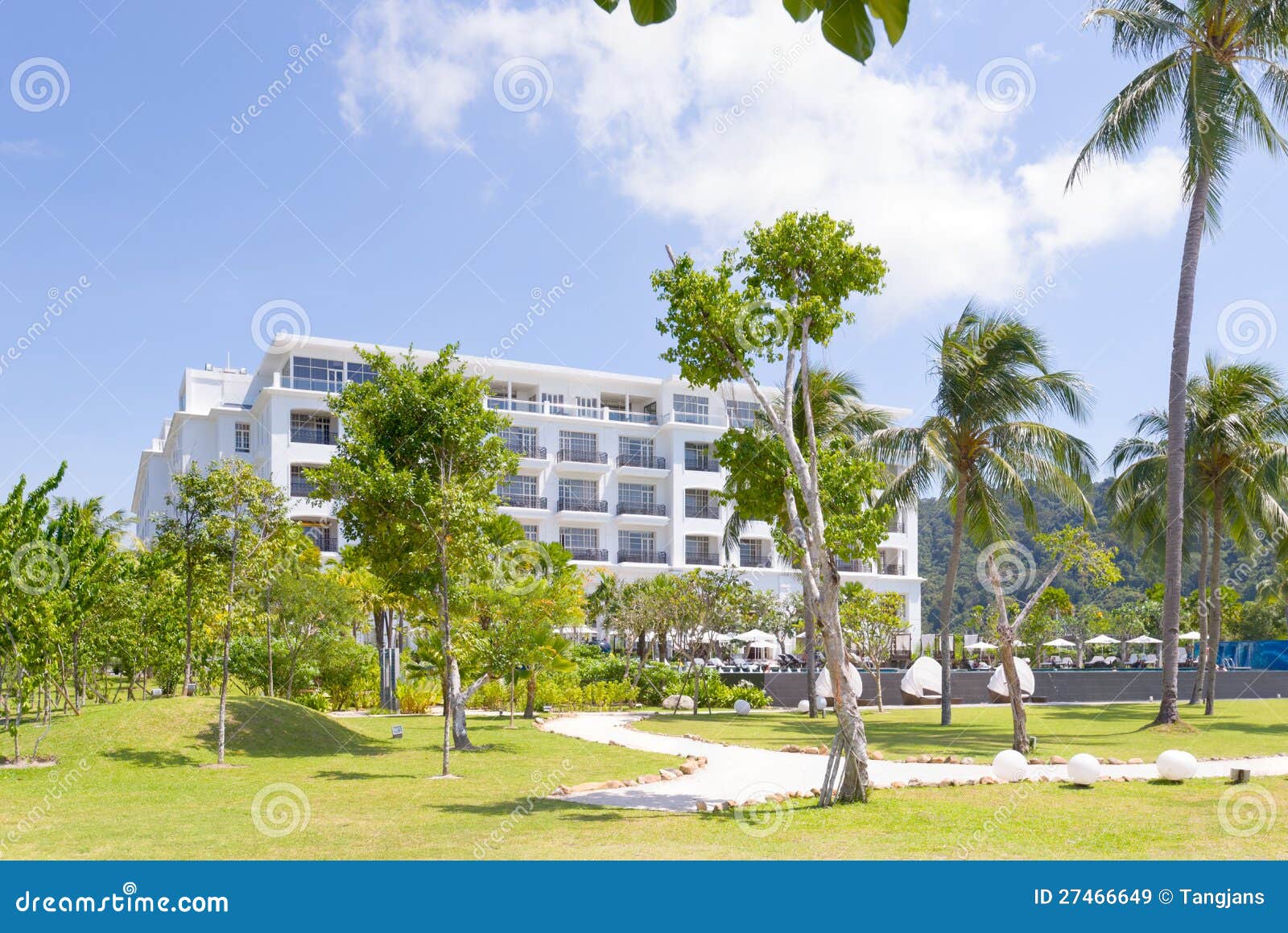 Infinity Pool At Escala Hotel In Tagaytay City, Philippines Editorial ...