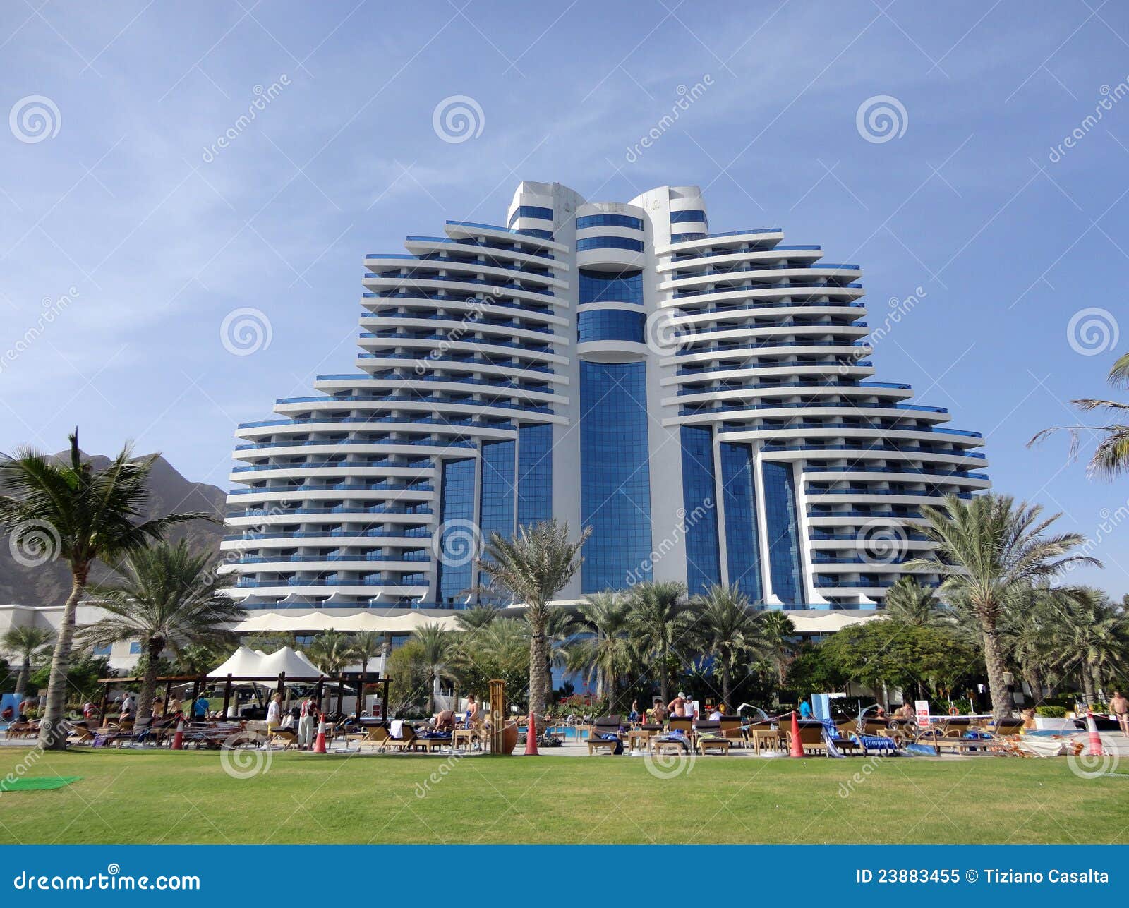Luxury hotels editorial image. Image of holidays, emirates - 23883455