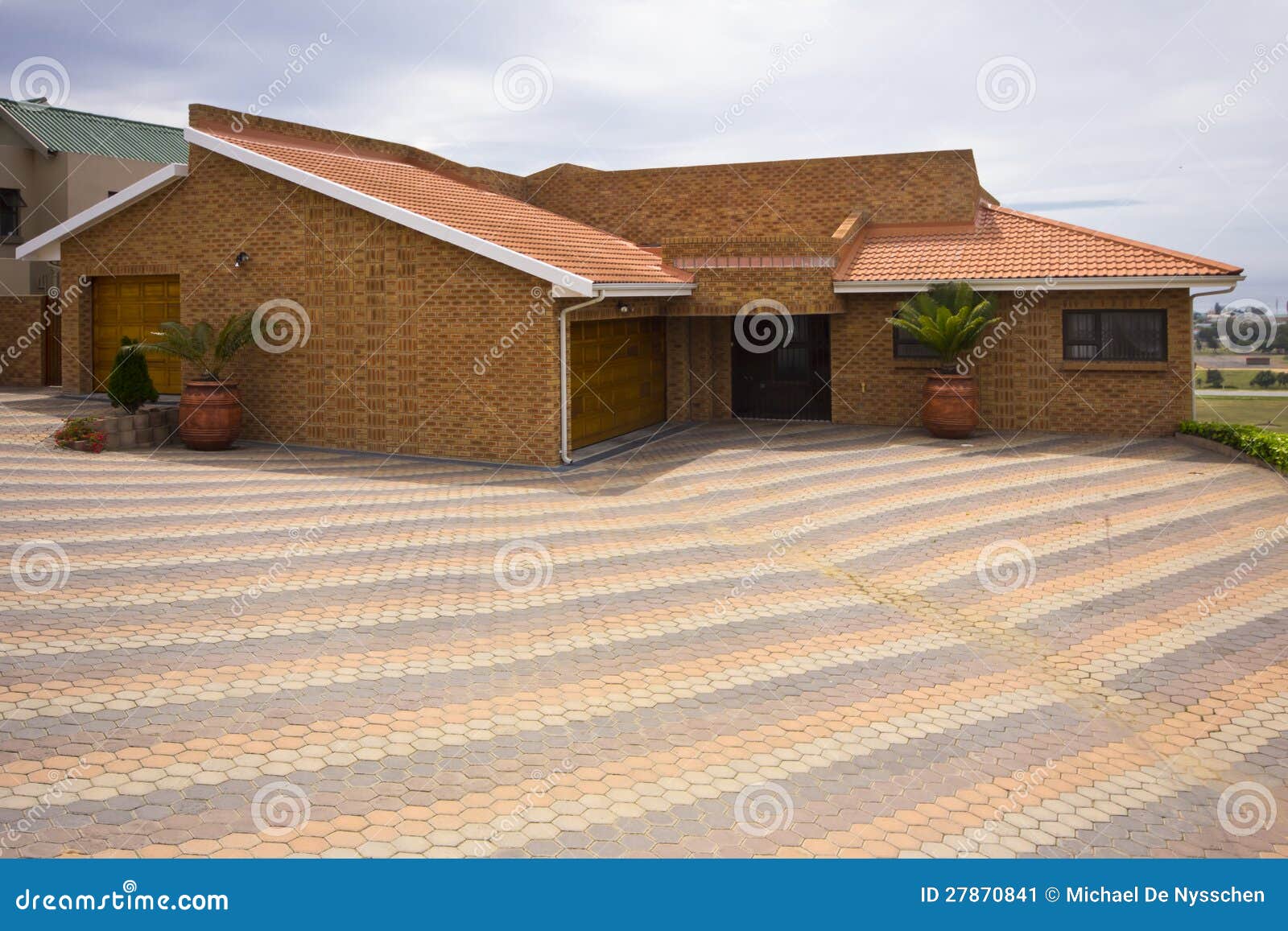 Luxury House with Large Driveway Stock Image - Image of roof, home ...