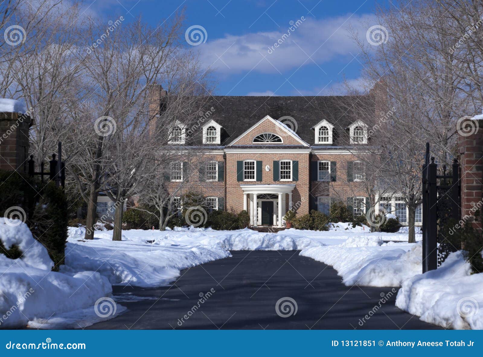 Luxury House in Winter stock image. Image of class, elegant - 13121851