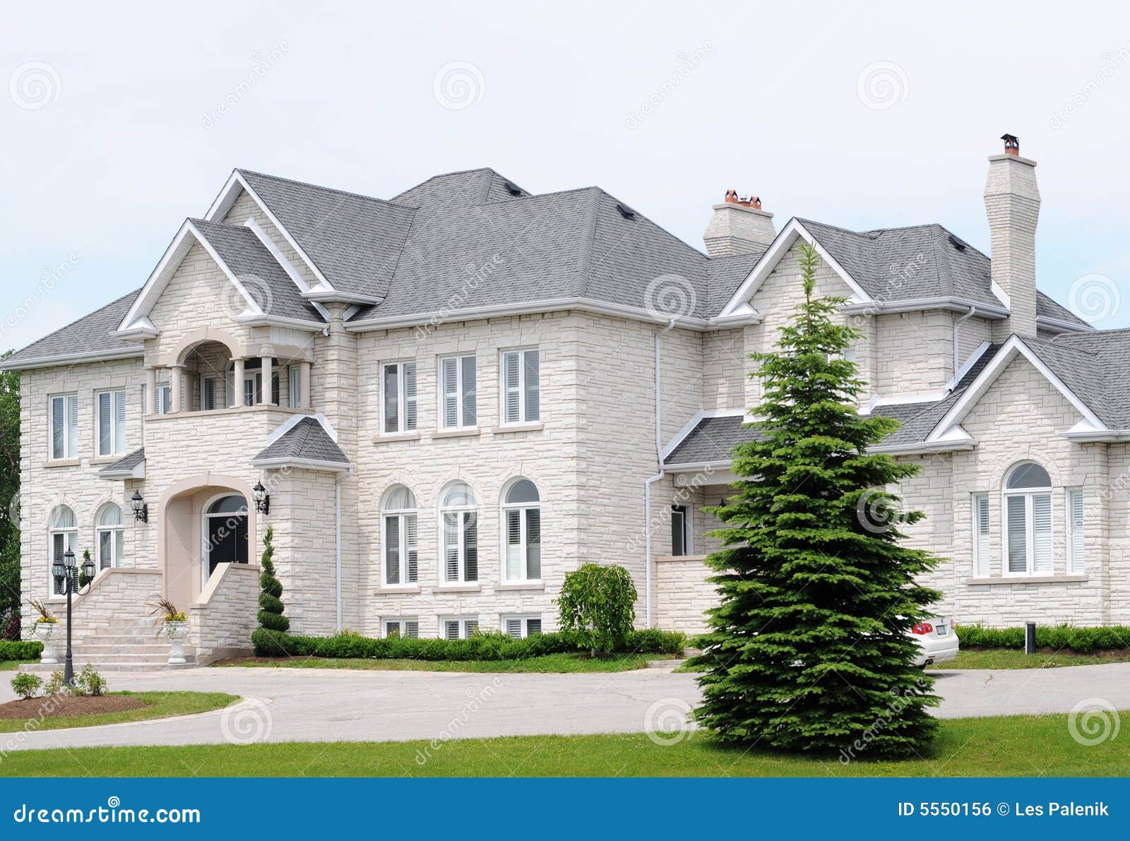 Luxury Mansion stock photo. Image of driveway, landscaping - 5550156