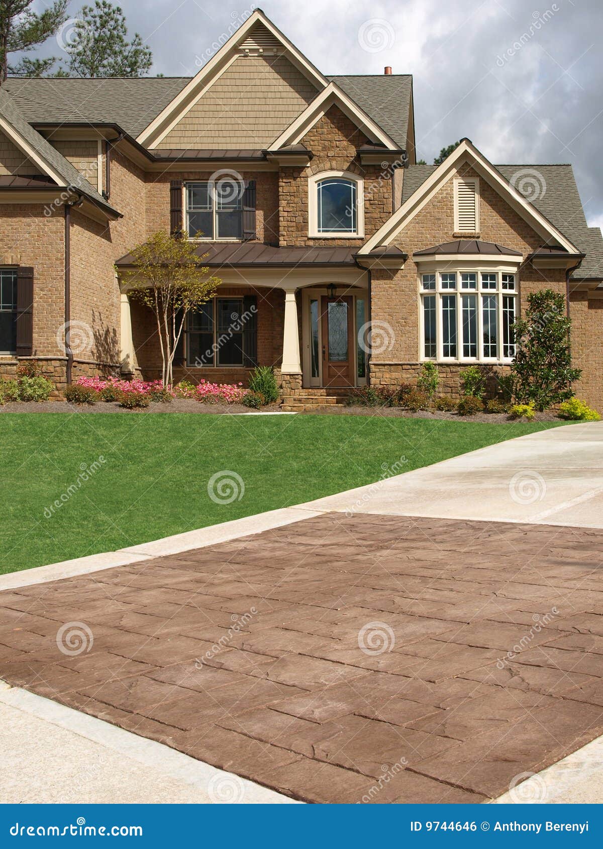 Luxury Model Home Exterior Stone Driveway Stock Photo - Image of house ...