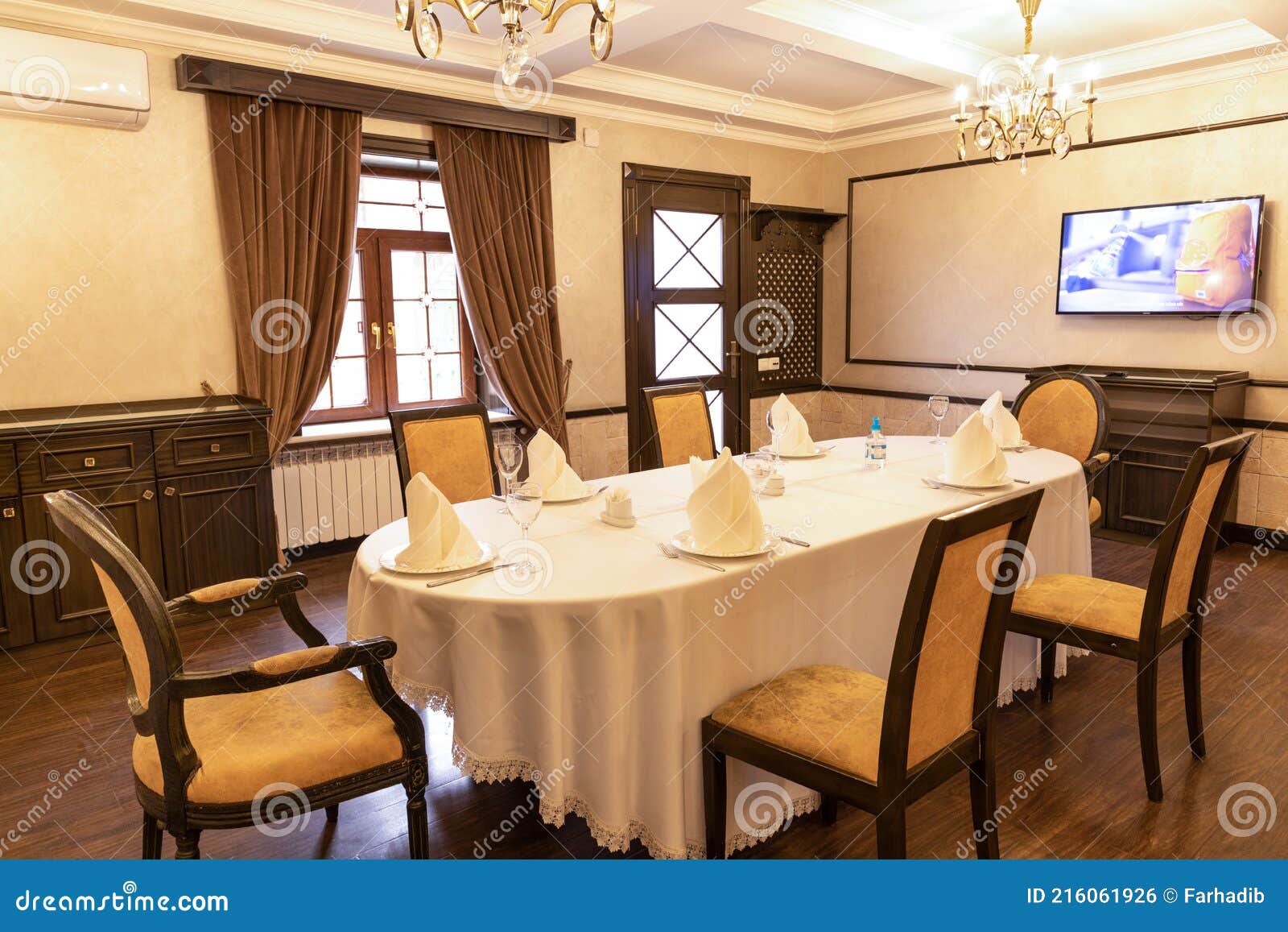 Luxury Restaurant Banquet Hall Event Room Editorial Photo - Image of ...