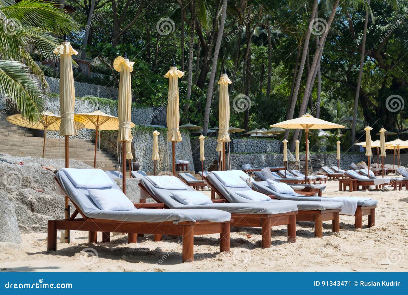 Luxury Sunbeds on the Beach Stock Image - Image of luxury, scenery ...