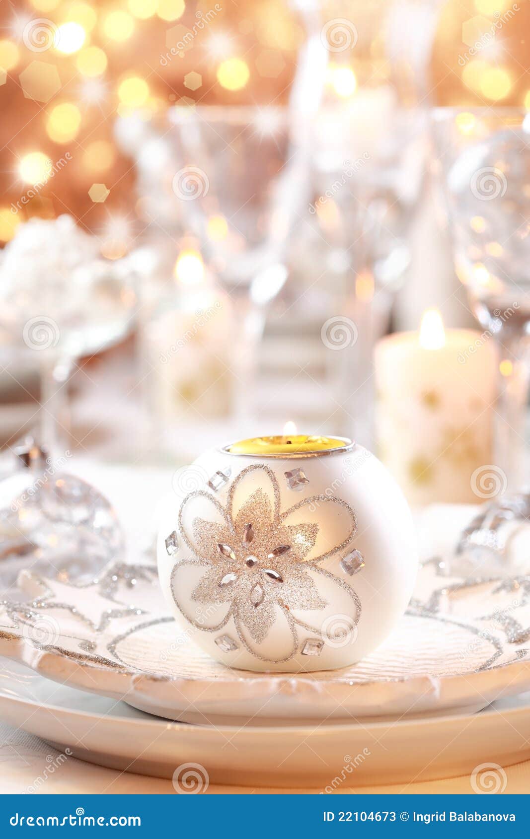Luxury Table Setting for Christmas Stock Image - Image of inside, cake ... Luxury Table Setting for Christmas Stock Image - Image of inside, cake ...