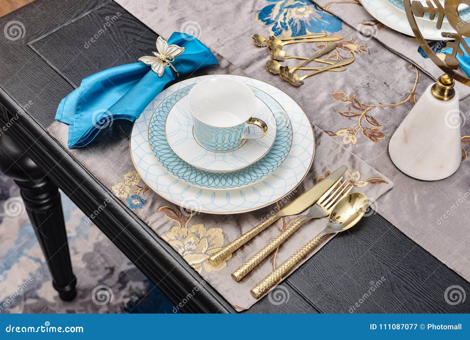 Luxury Tableware Dinnerware Stock Image - Image of chair, decorations ...