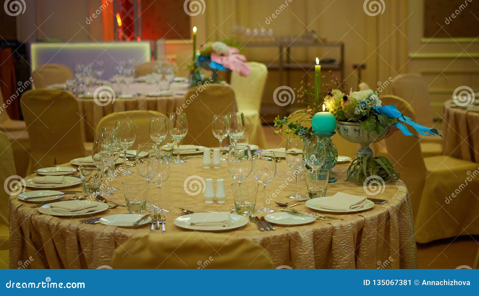 The Luxury Wedding Reception Dinner Table Setup Stock Image - Image of ...
